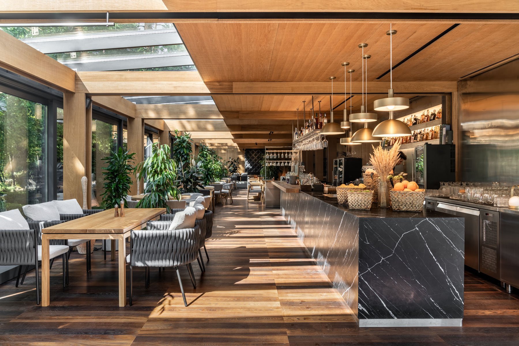 Тераса заміського ресторану “Купецький Двір” — YOD Group