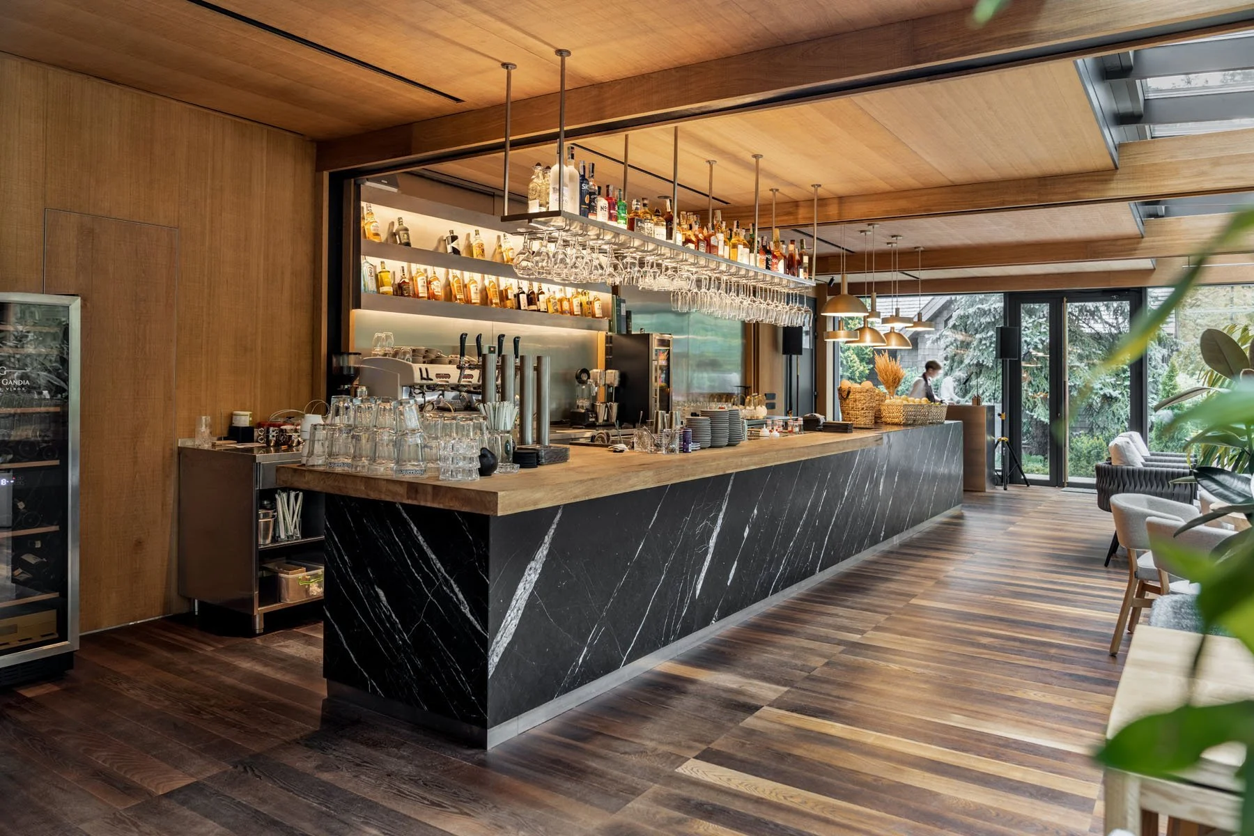 Тераса заміського ресторану “Купецький Двір” — YOD Group