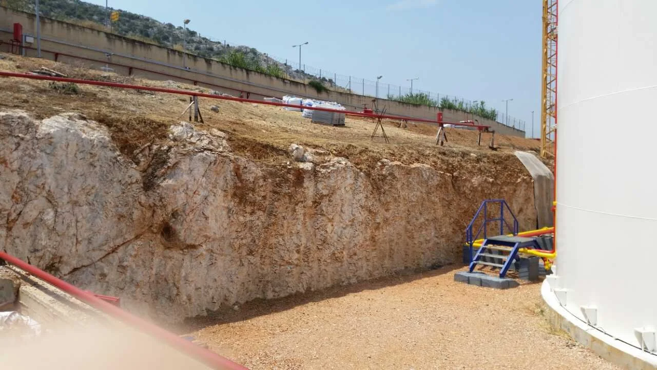 GREEK LEADER PETROLEUM COMPANY CHOOSES CONCRETE CANVAS — CONCRETE CANVAS HELLAS