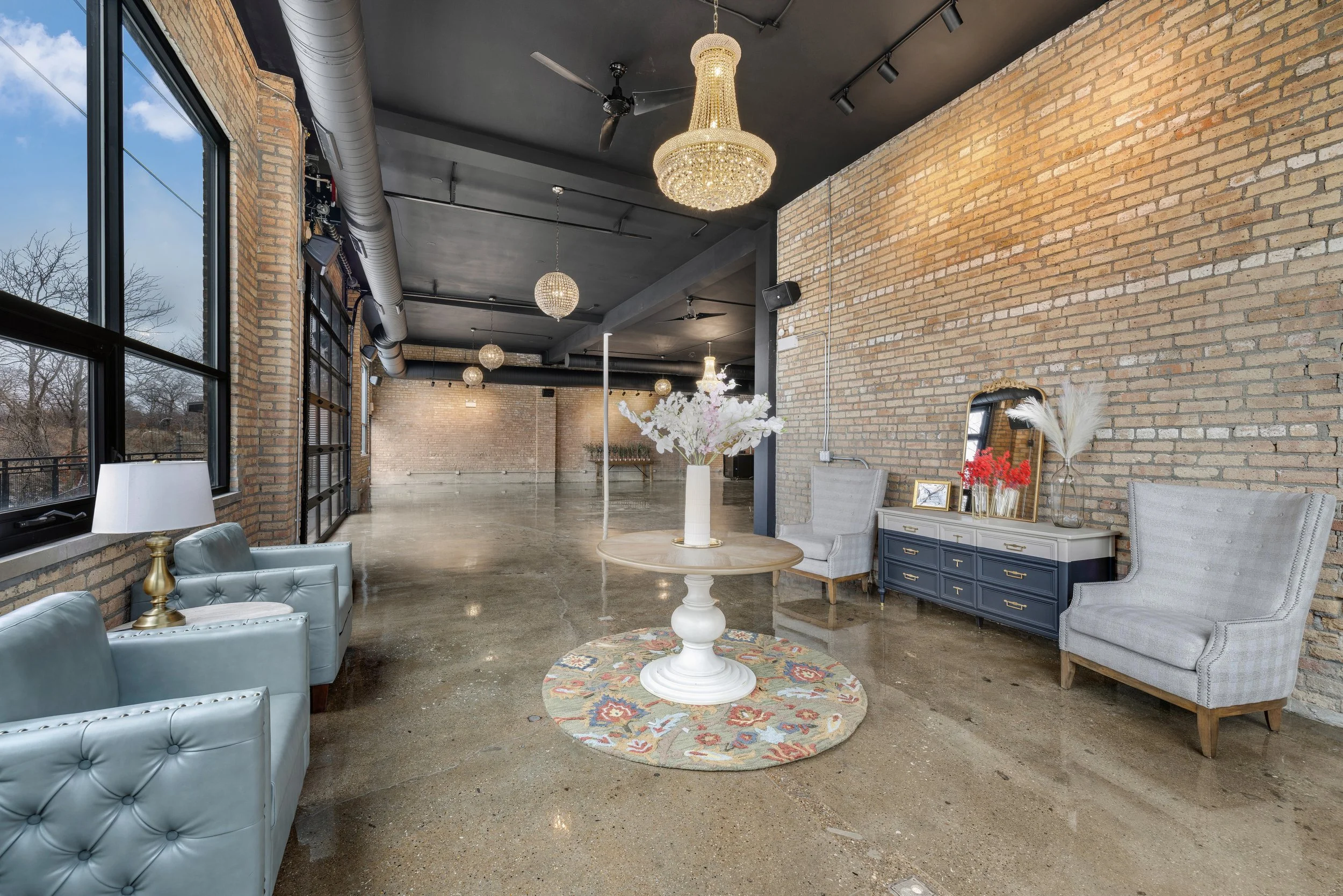 Amenities — River Room at Burning Bush Brewery