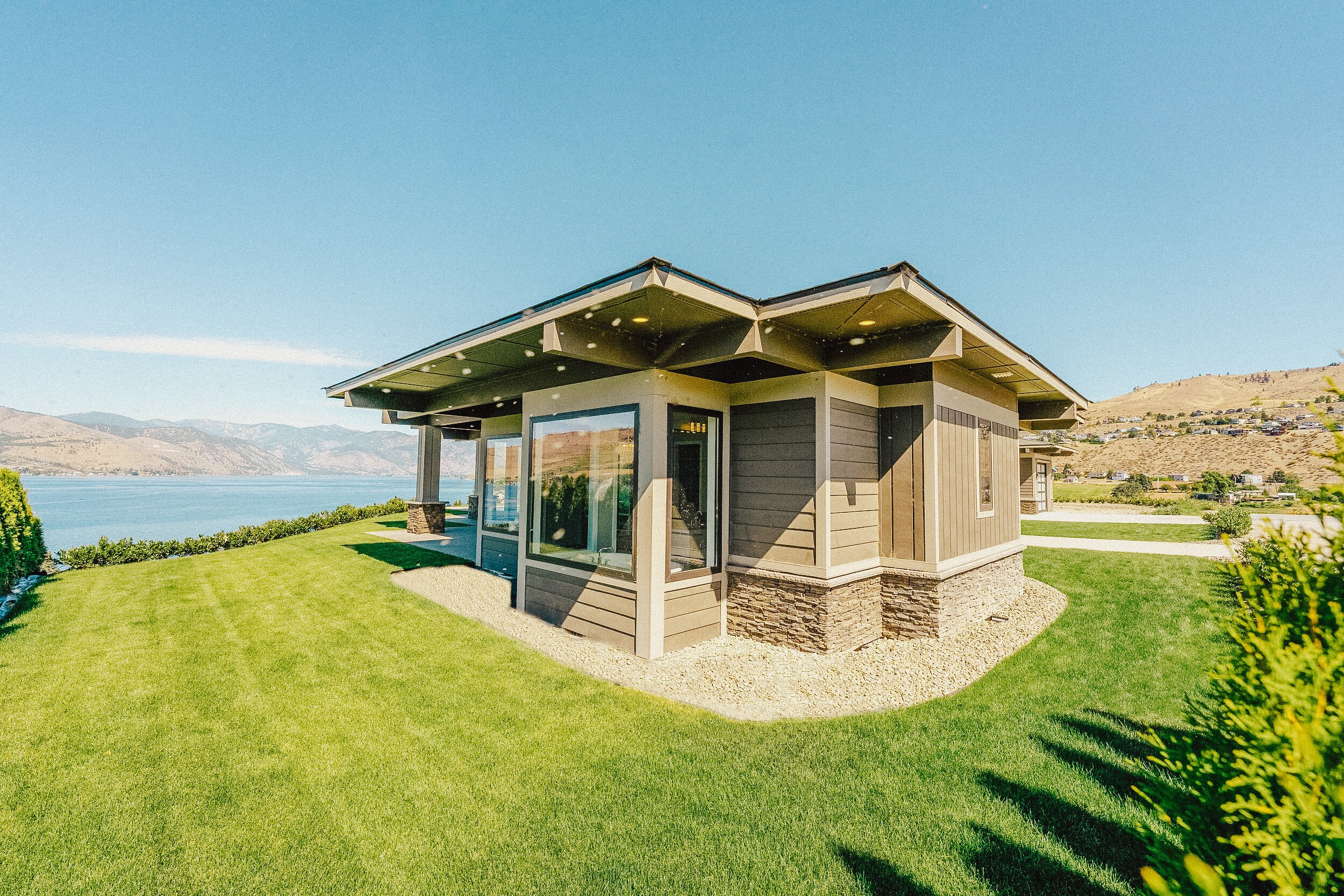 Small Lot, Big Dreams: Building Your Dream Waterfront Home in Chelan ...