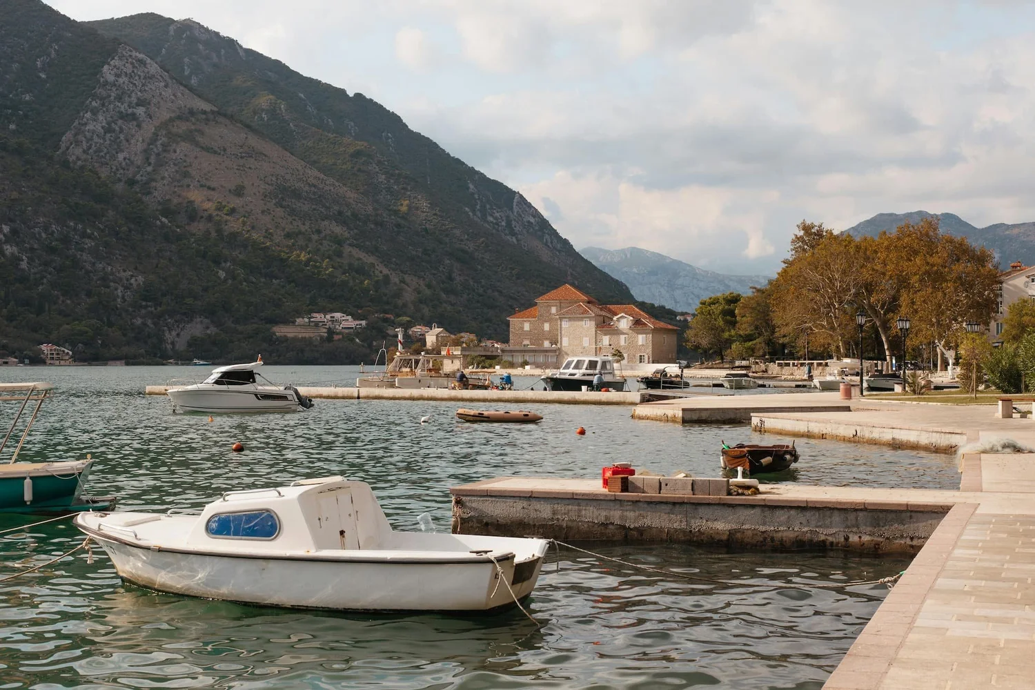 9 Places to Visit in the Balkans (2025) – Cities, Islands & Travel Tips.