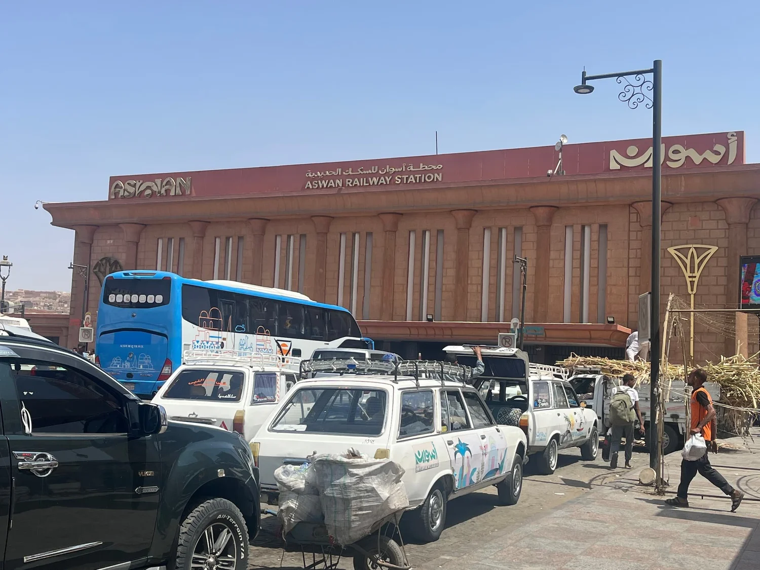Luxor to Aswan Train (2026): Safety, Tips & What to Expect in Egypt.