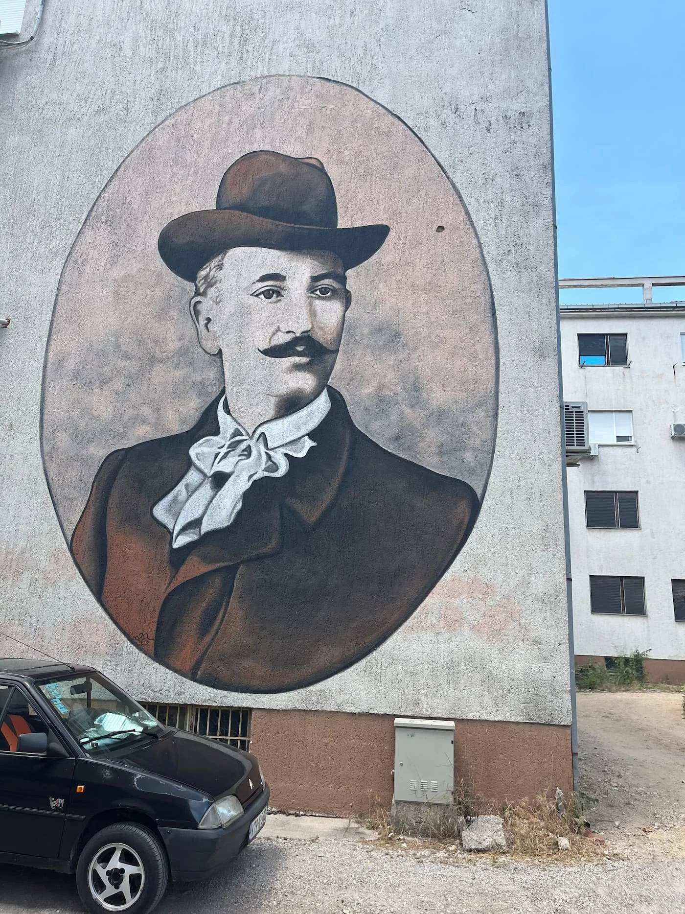 The story behind the beautiful building graffiti art in Mostar.