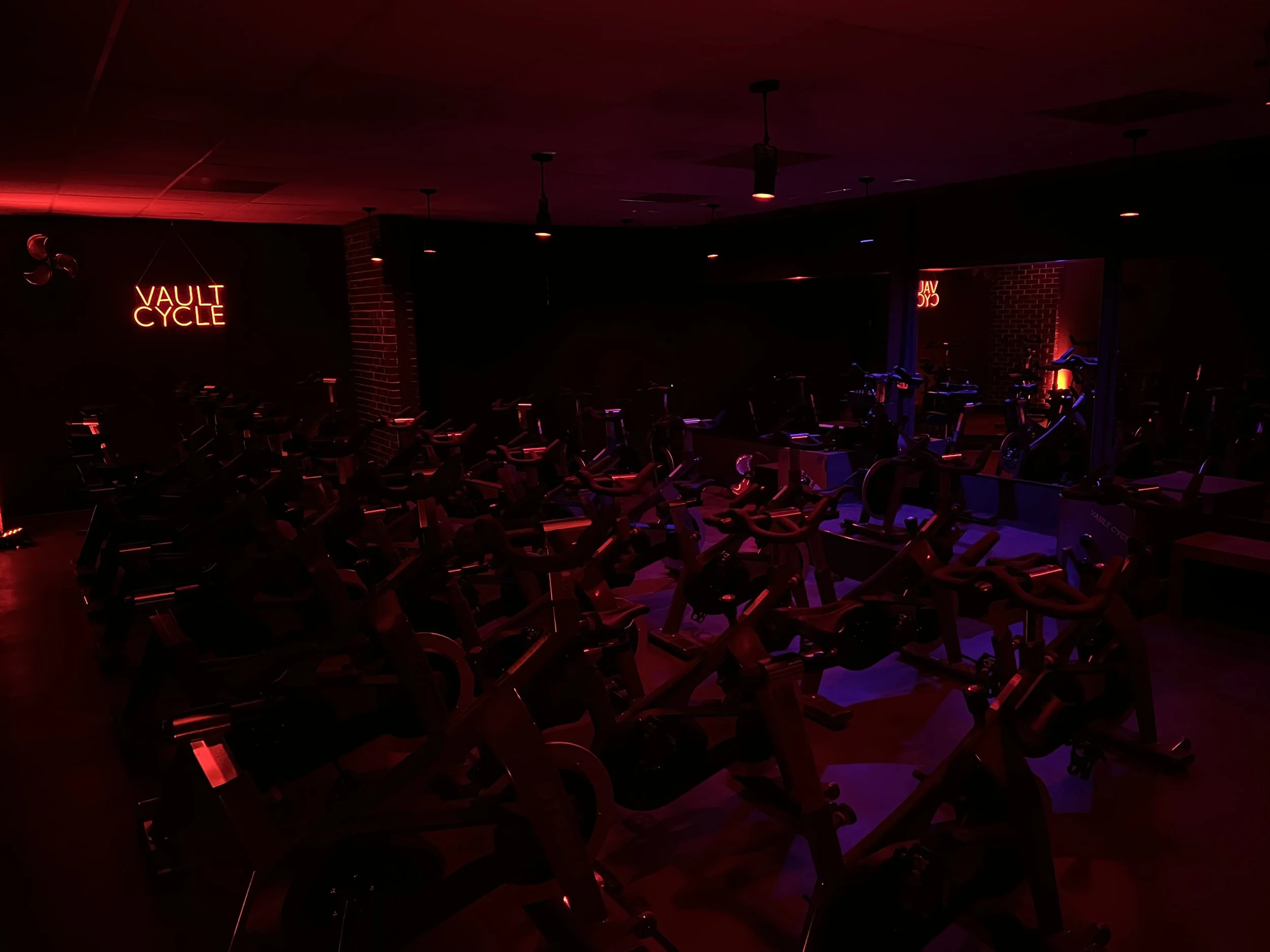 VAULT CYCLE | Indoor Cycle Studio