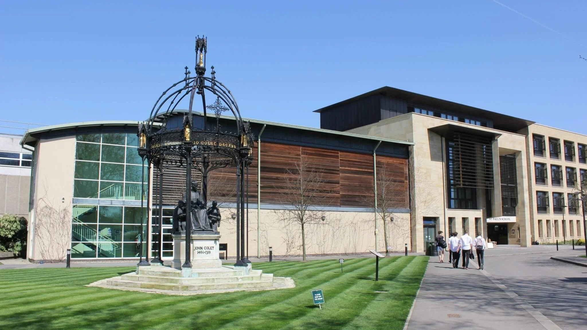 Studying at St. Paul’s School in London | Oppidan Education