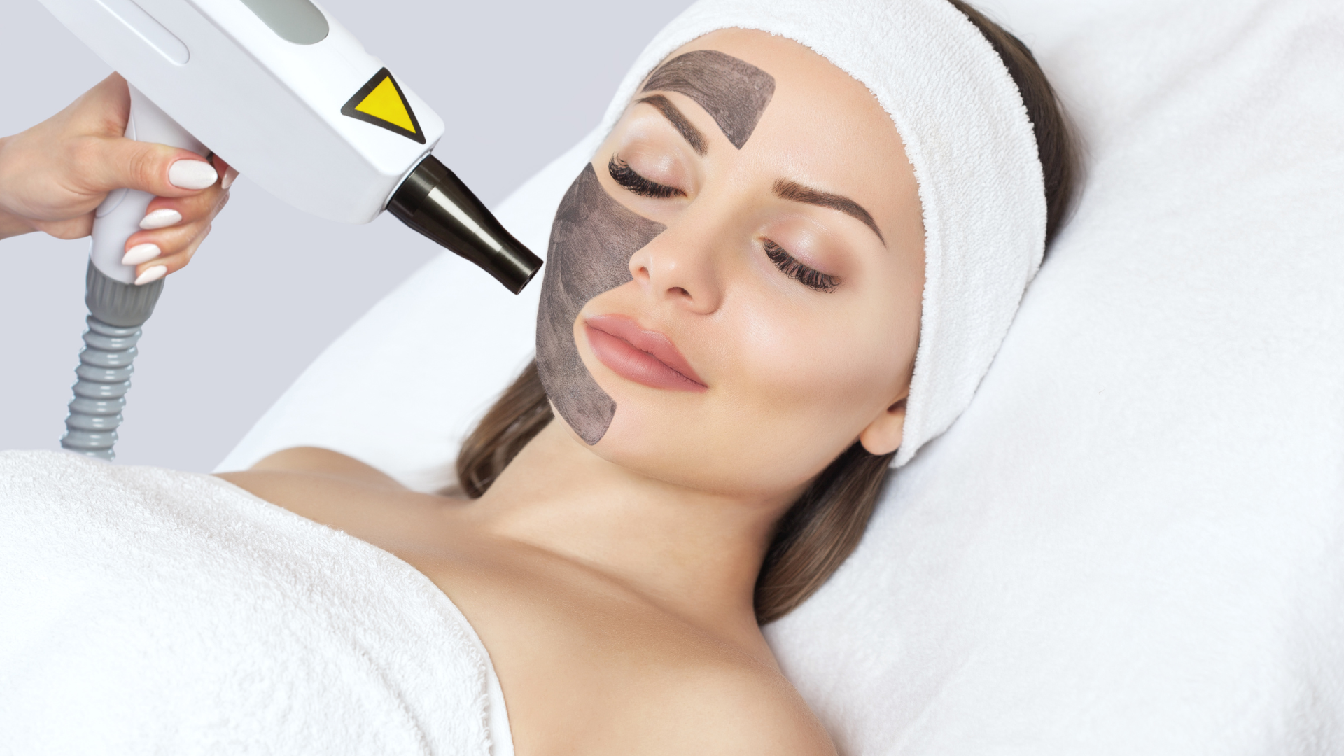 Carbon Laser Peel - Hollywood Facial: Everything you Need to Know ...