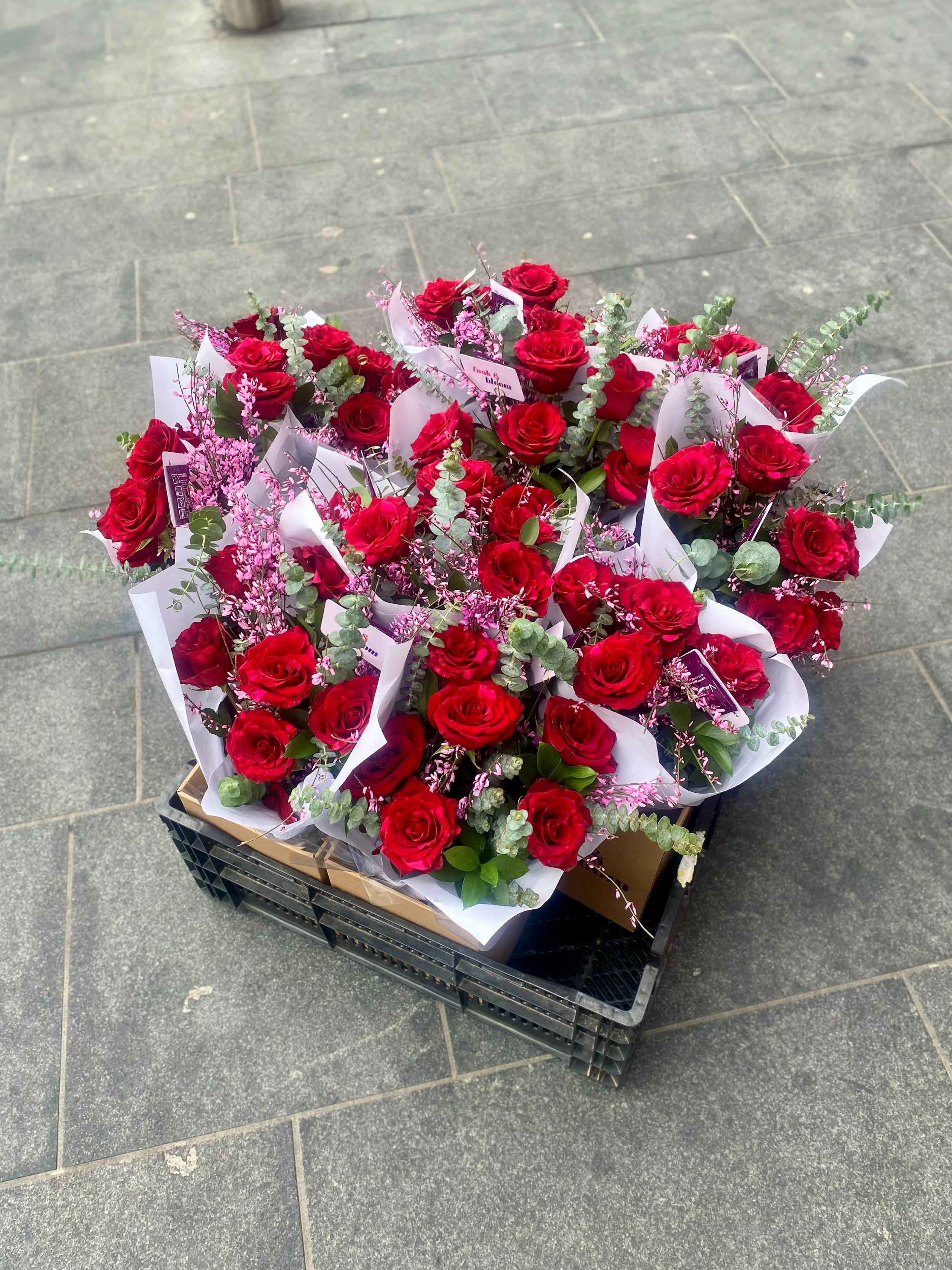 Bold & Stylish Flowers For Everyday & Weddings, Based In Liverpool