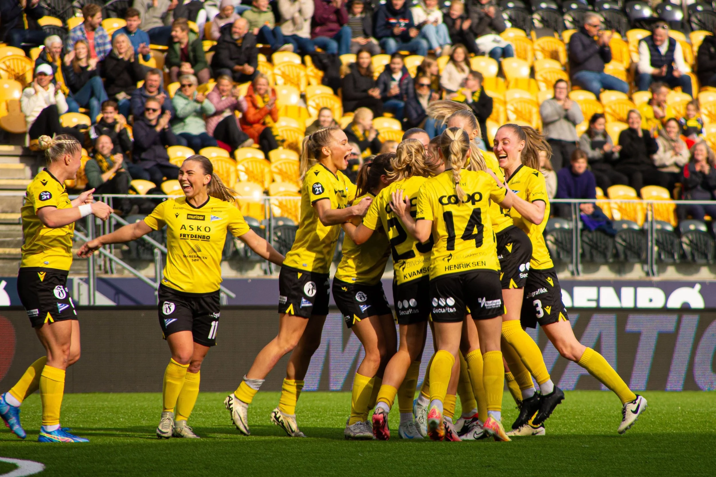 Sjokkerte serielederen: 3-1 til Start! — IK Start Kvinner