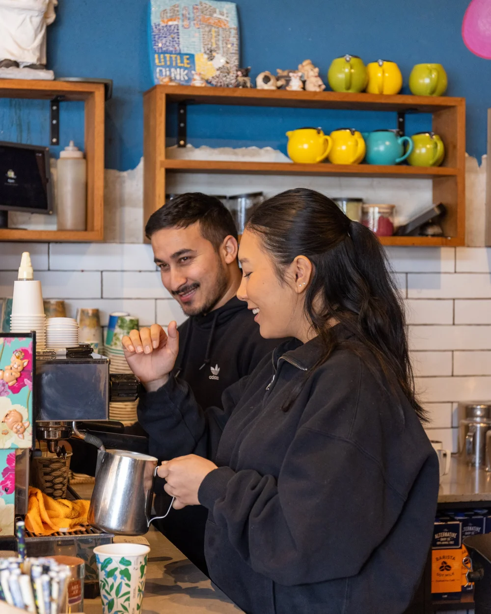 Cook's Pig-Themed Local Cafe - First-Timers Get a Free Coffee!