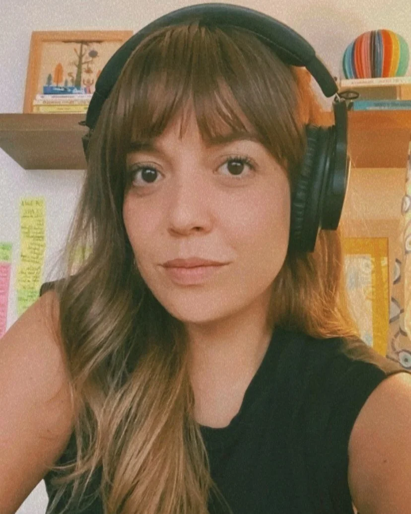 Hola hola, ¡soy Irene, la locutora y actriz de doblaje bilingüe que ...