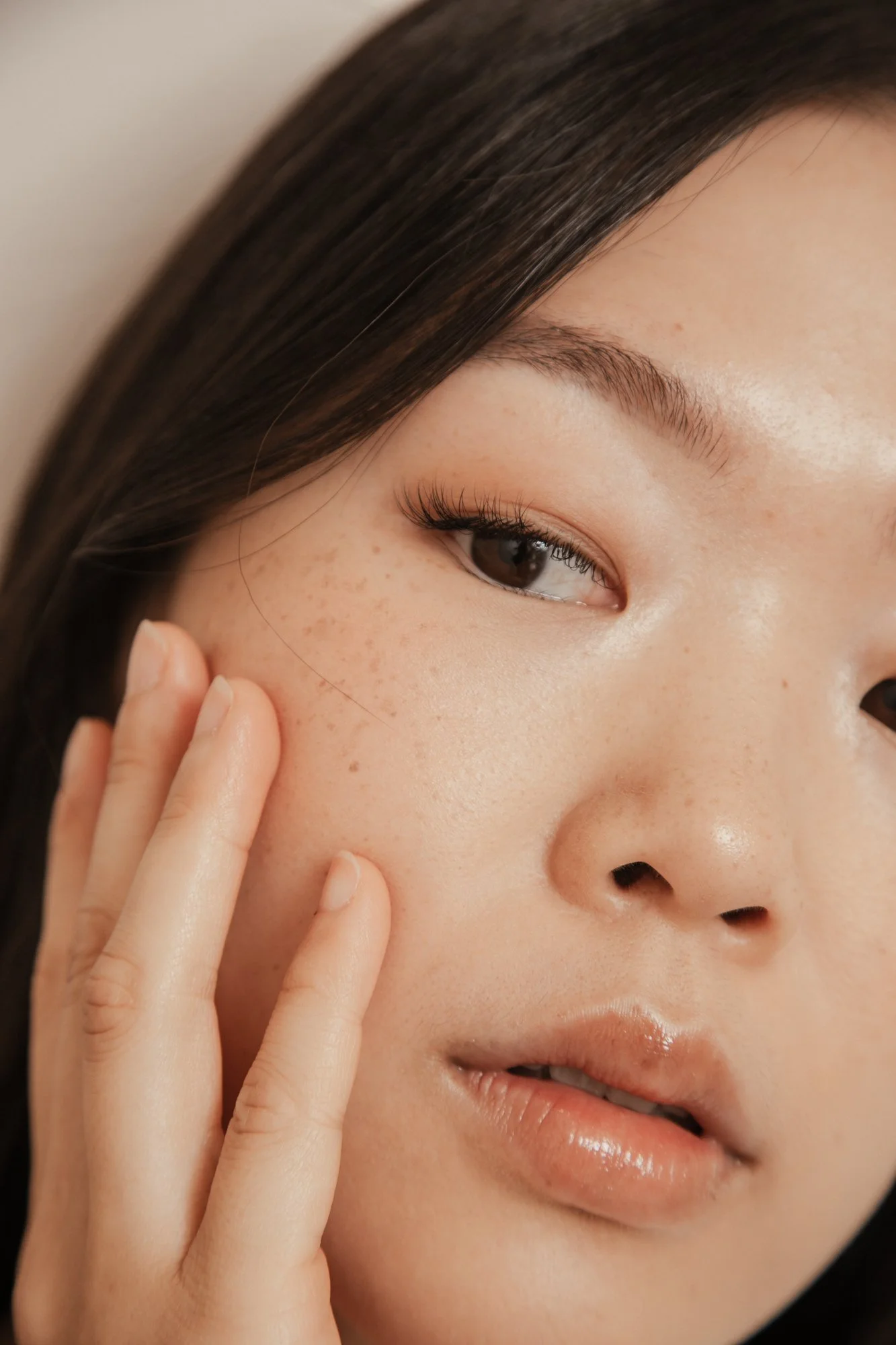 How to Minimize Under Eye Puffiness and Dark Circles with Natural ...