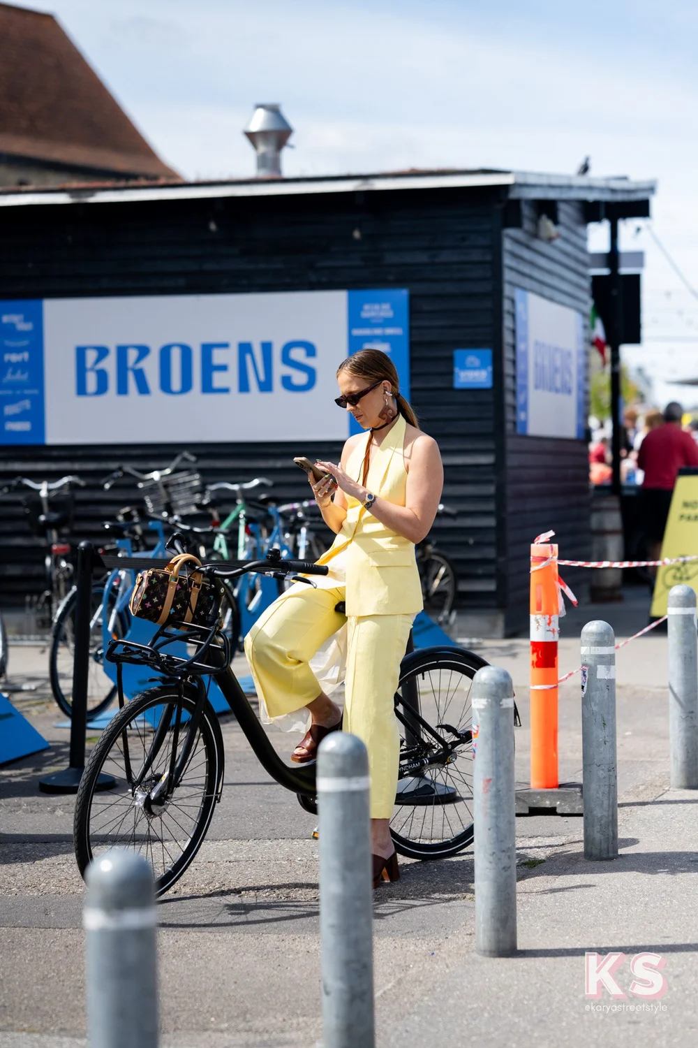 Copenhagen Fashion Week Spring/Summer 2025 Street Style — karyastreetstyle