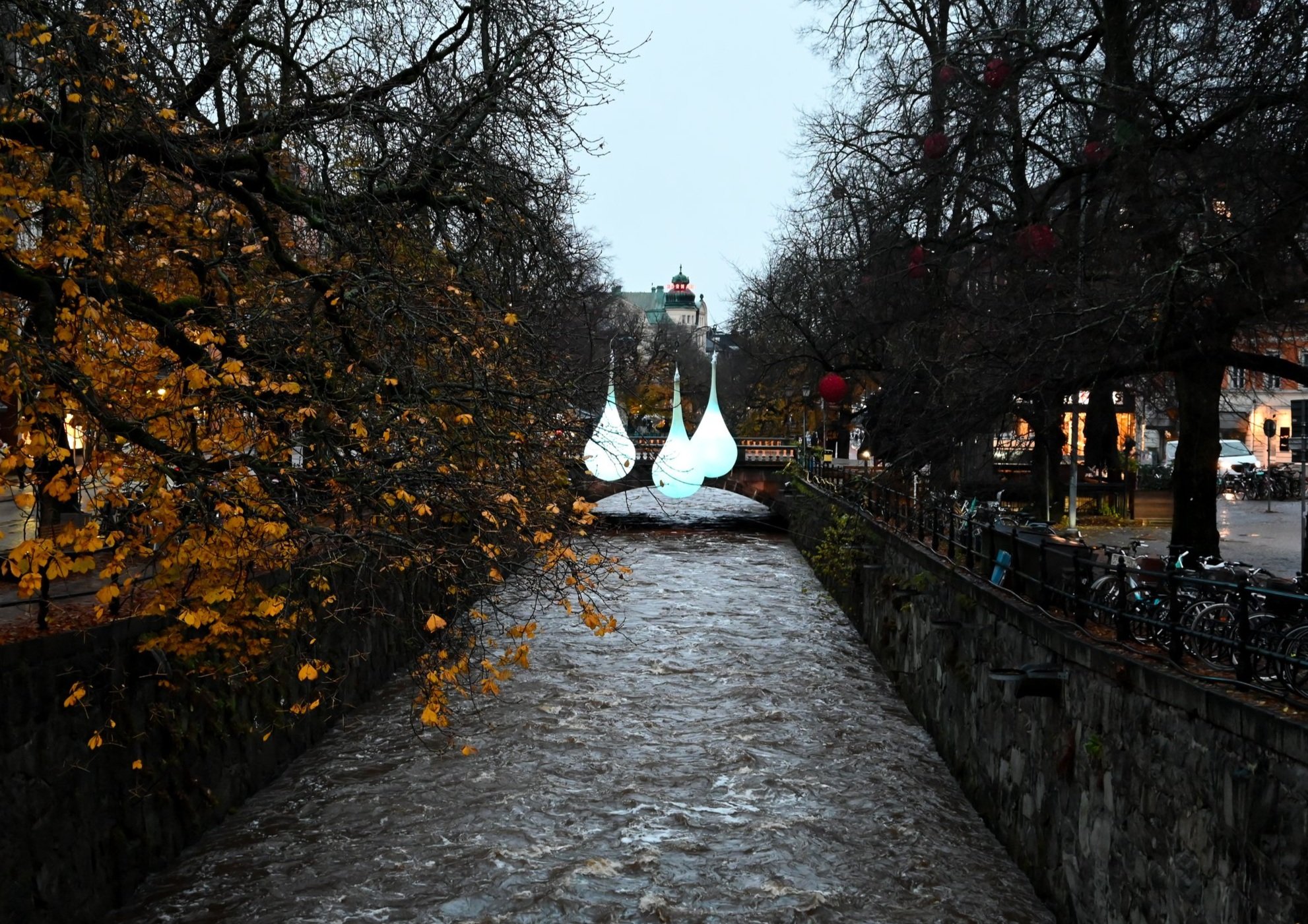VERKET DROPPEN BELYSER VIKTIGA FRÅGOR UNDER LJUSFESTIVAL — Metod Arkitekter