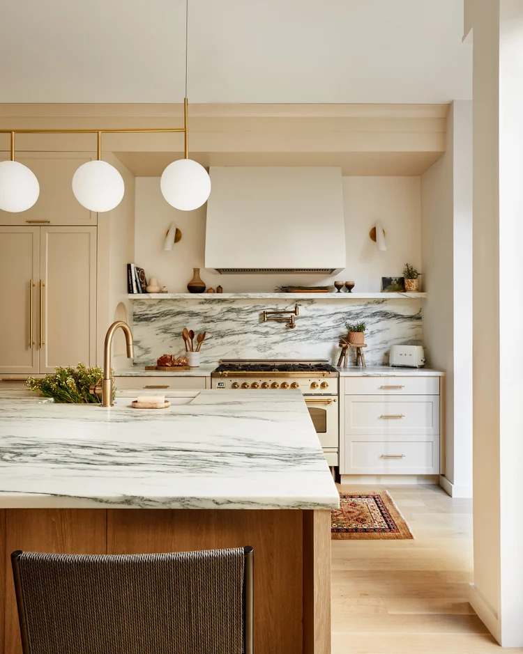 Brownstone Kitchen — Dama & Wood