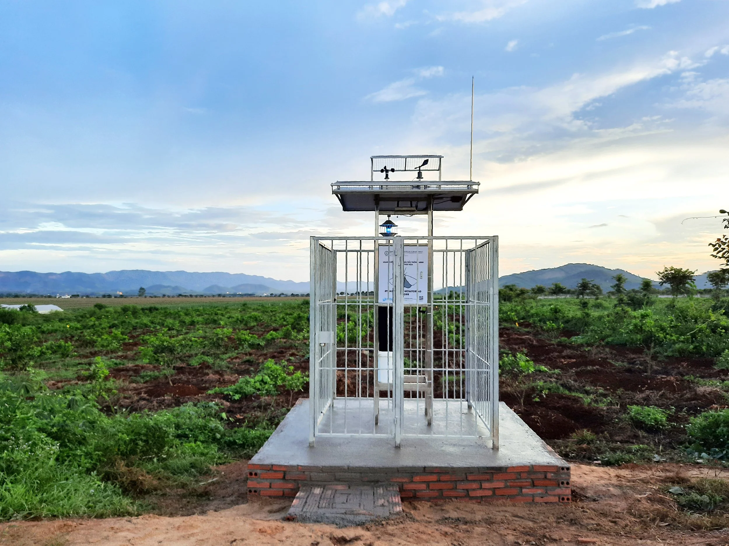 Insect Monitoring System — RYNAN Agriculture