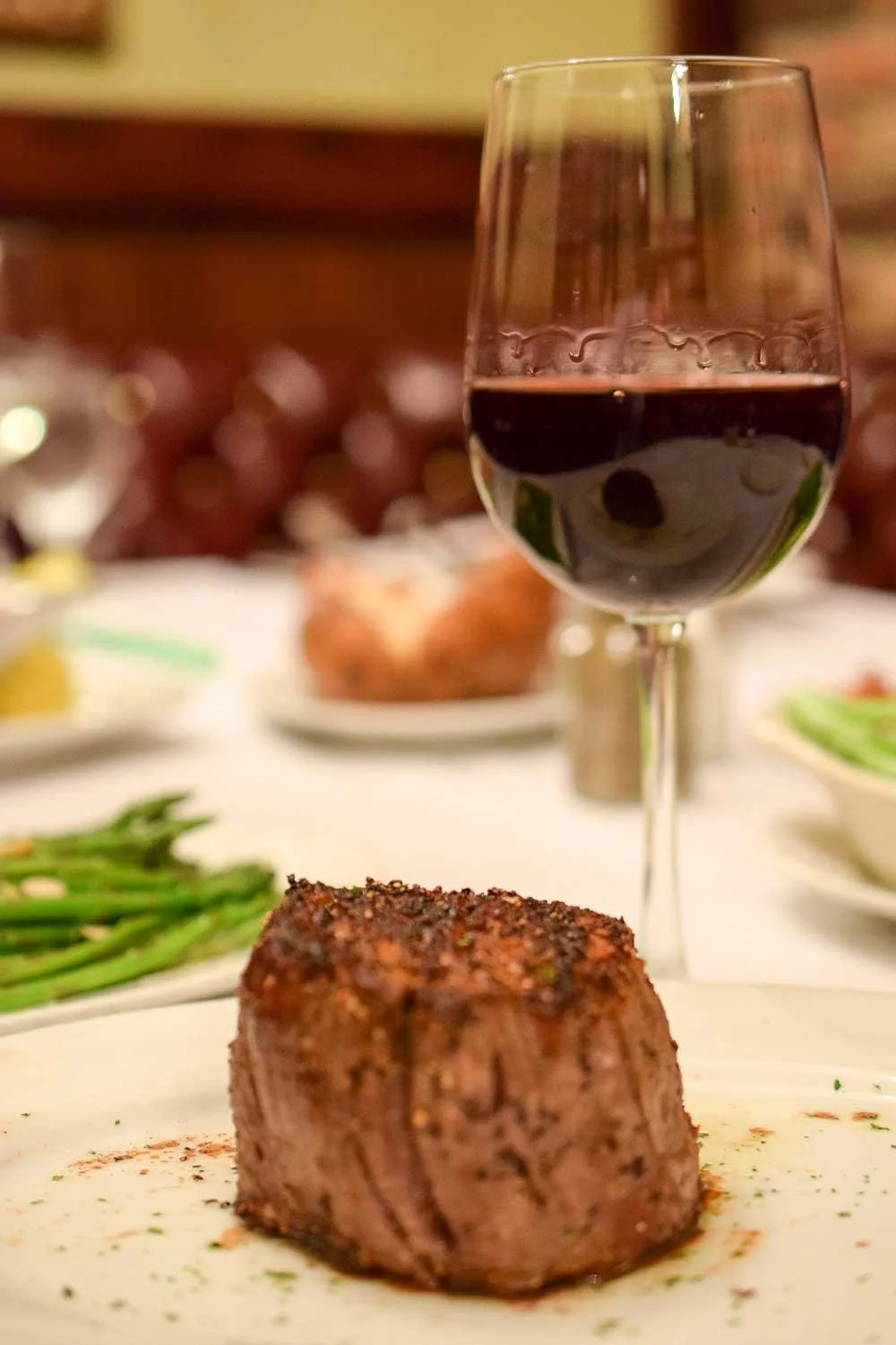 Christner's Magic Dinner Show — Kostya Kimlat the Business Magician