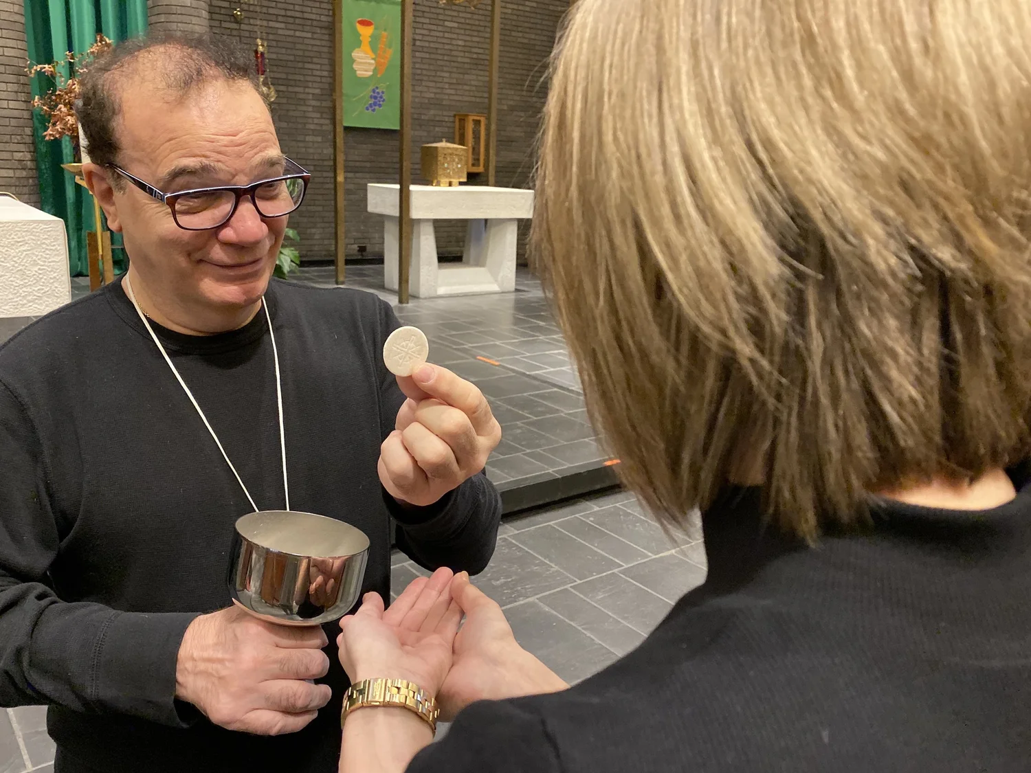 INSTRUCTIONS FOR EUCHARISTIC MINISTERS — Church of the Epiphany
