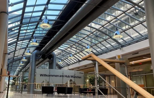 Luftverkehrsmanagement - jetzt für das duale Studium 2026 bewerben ...