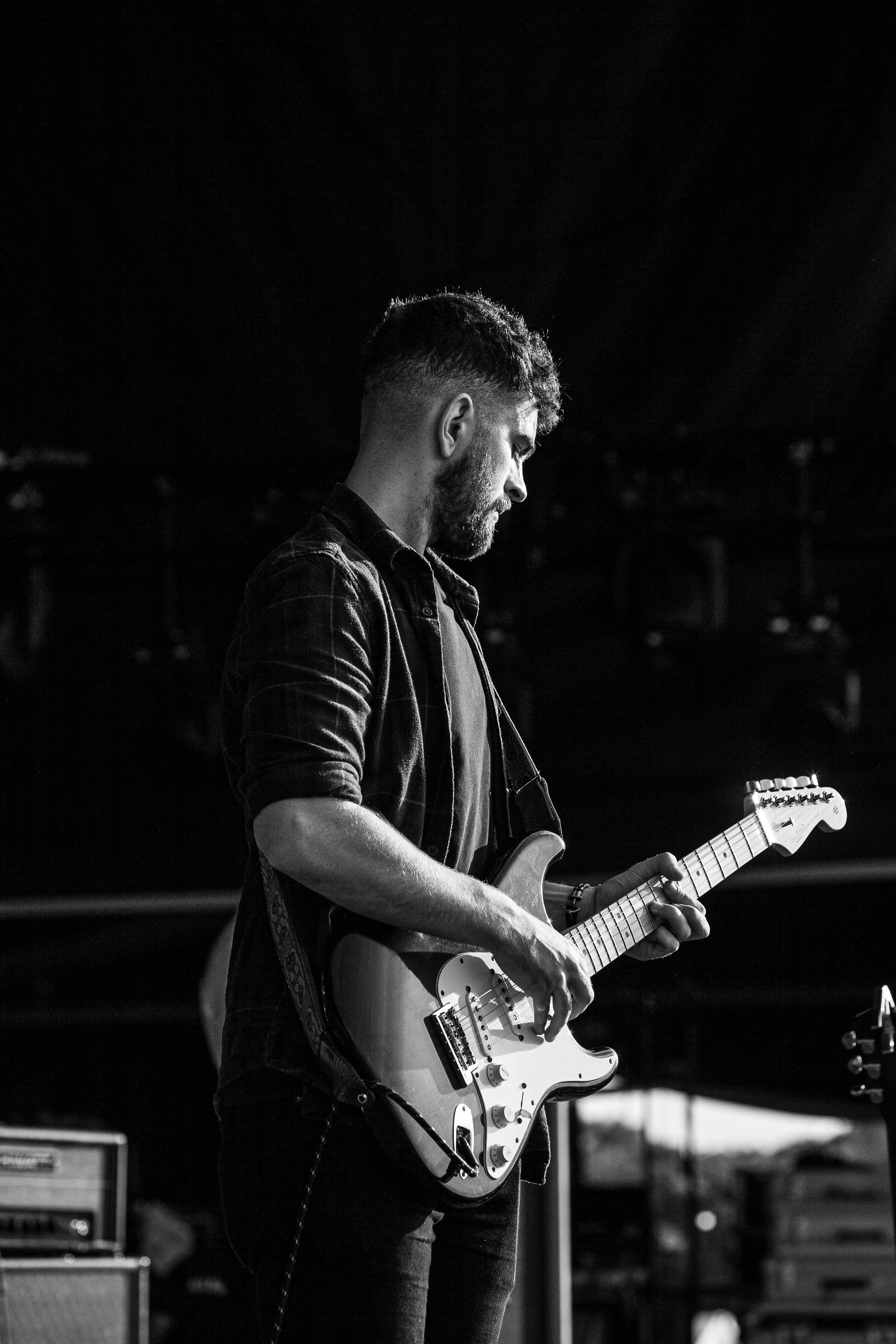 BIO — Sean Mann Guitar