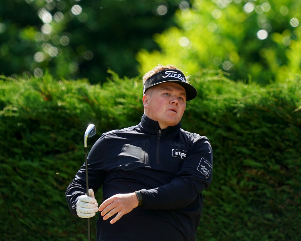 The official site of Maxwell Martin