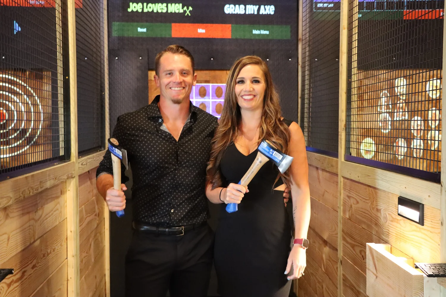 TN Axe and Smash Gallery: Capturing Moments of Adrenaline & Fun!