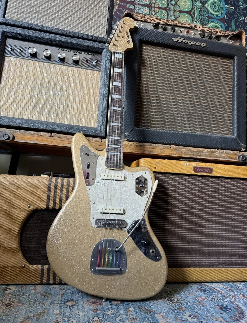 Store 2 — RetroSound Guitars