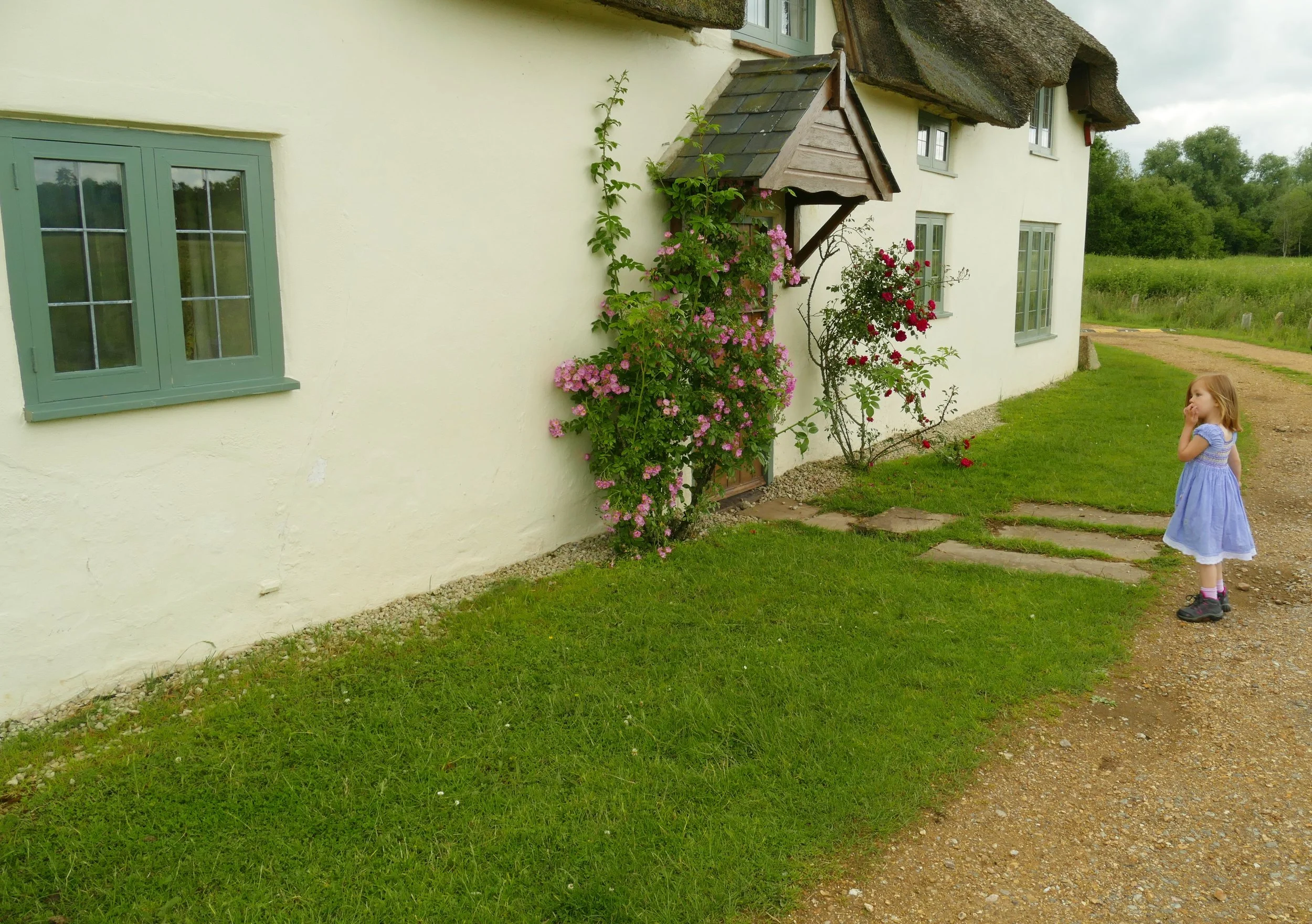 A walk for the whole family at Chilbolton — The Ambling Path - Family ...