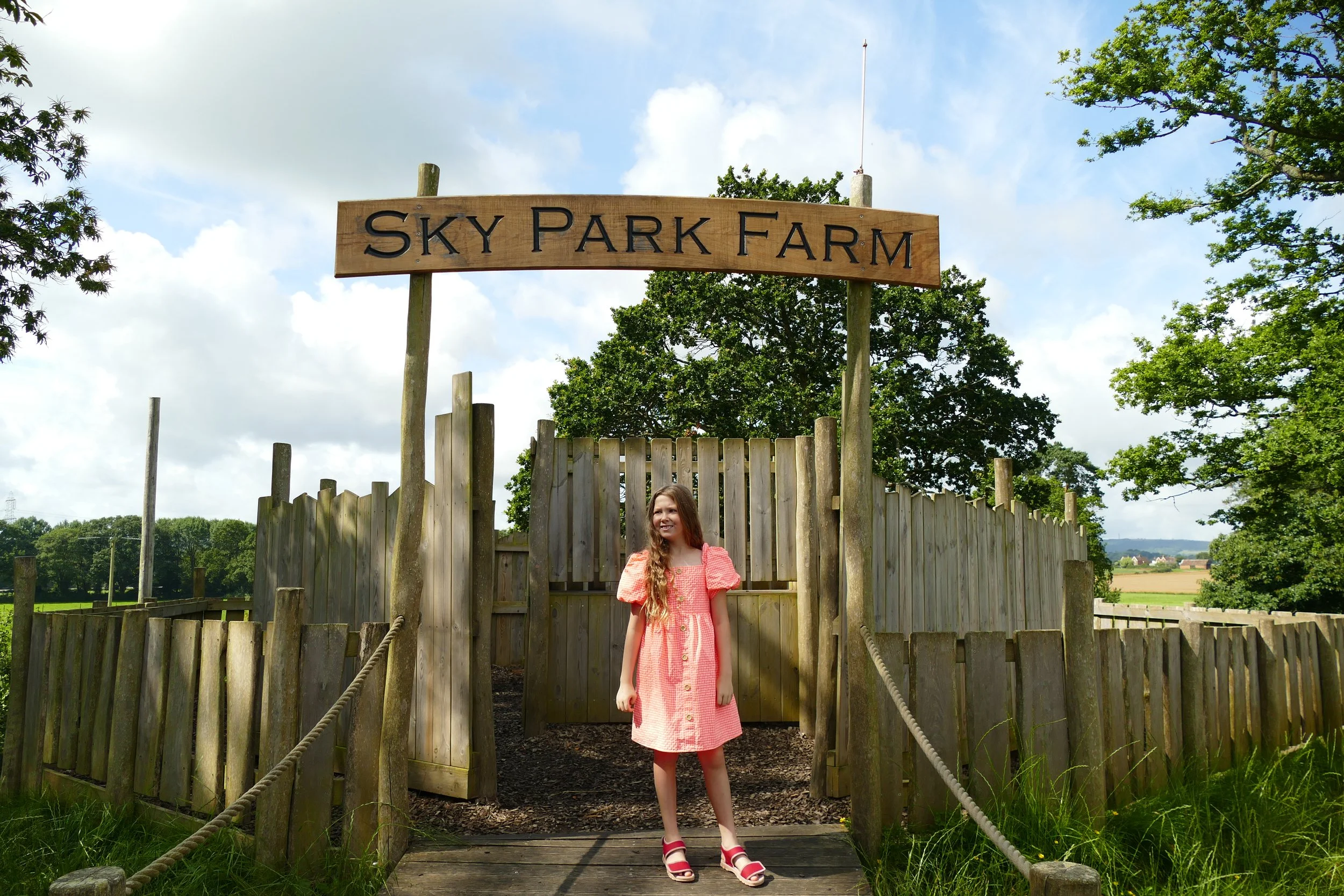 A walk for the whole family from Petersfield to Sky Park Farm — The ...