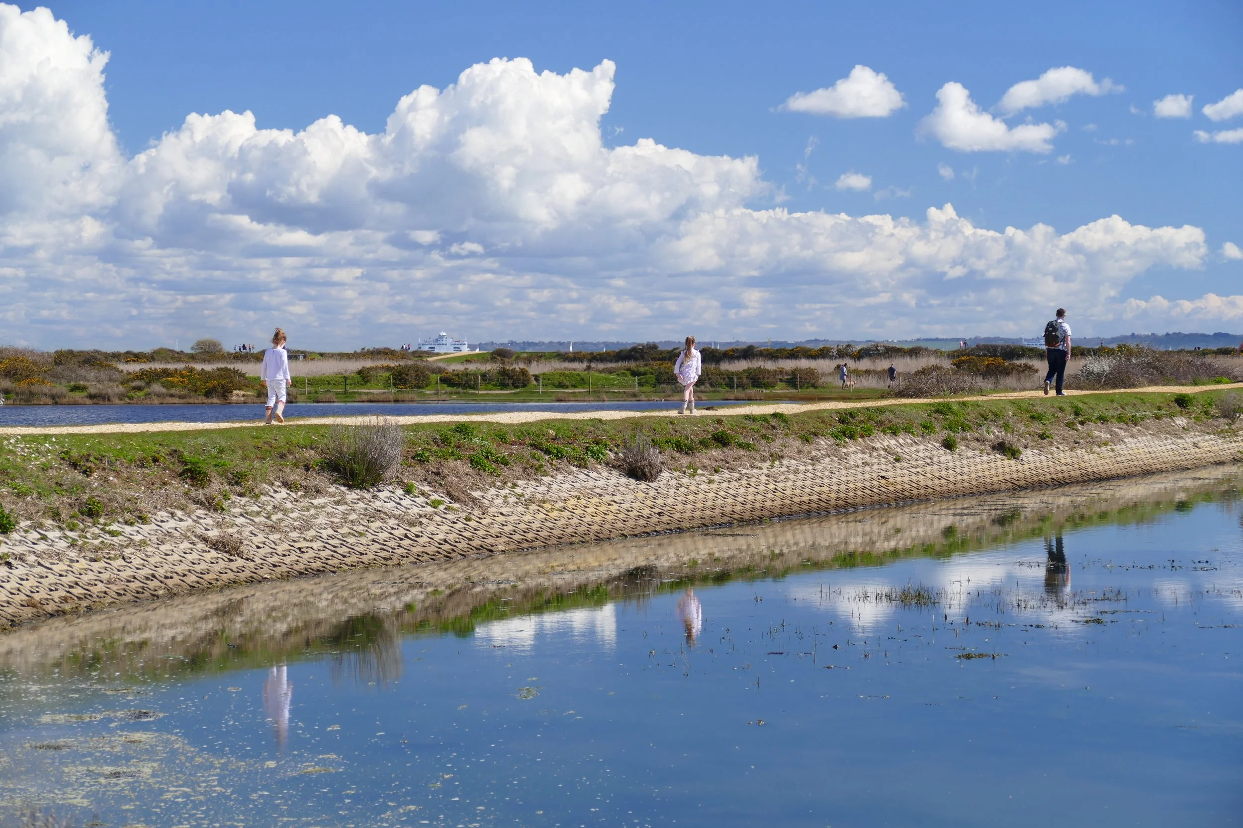 A circular walk for the whole family around Hamble-le-Rice — The ...