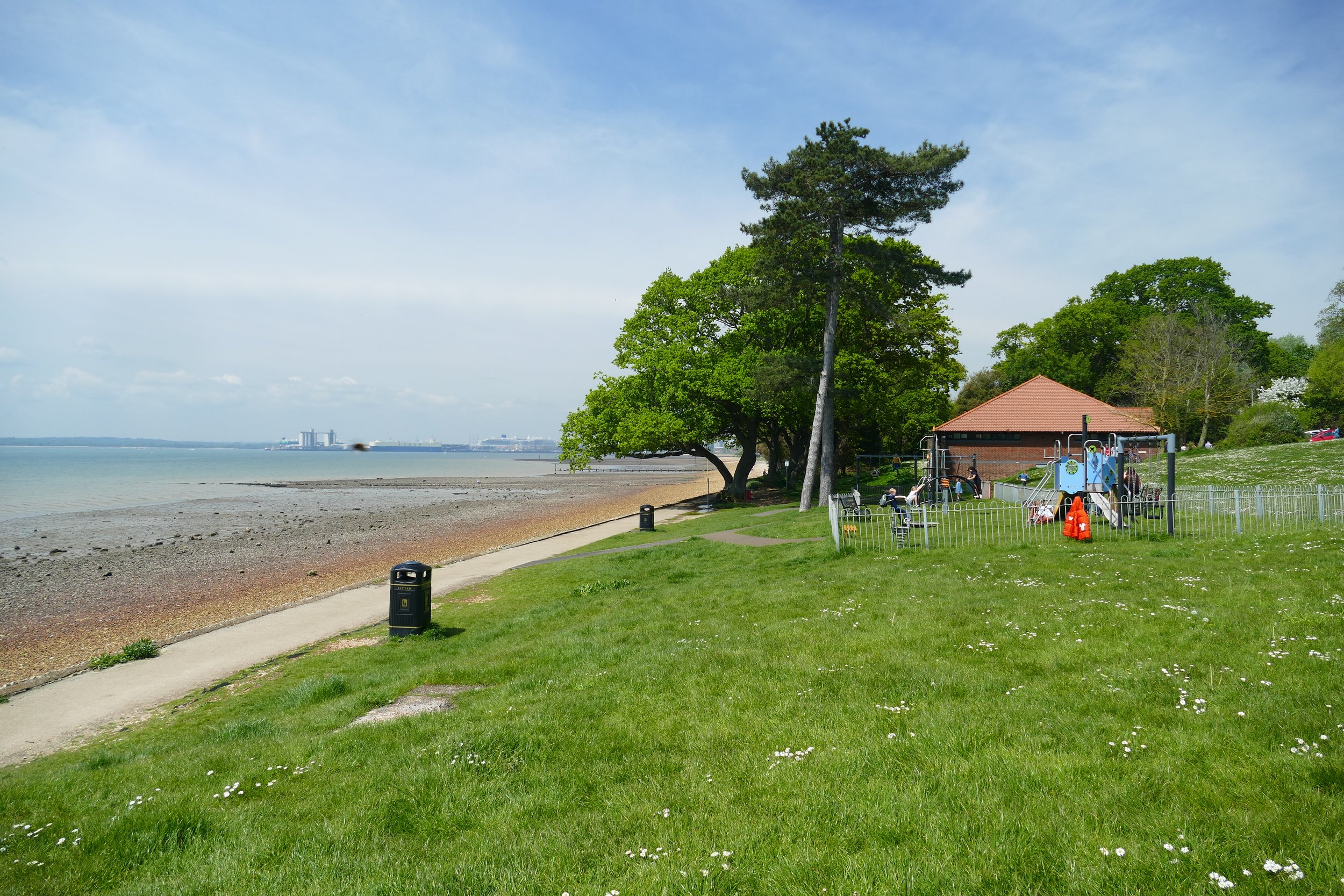 A walk for the whole family to Netley Abbey — The Ambling Path - Family ...