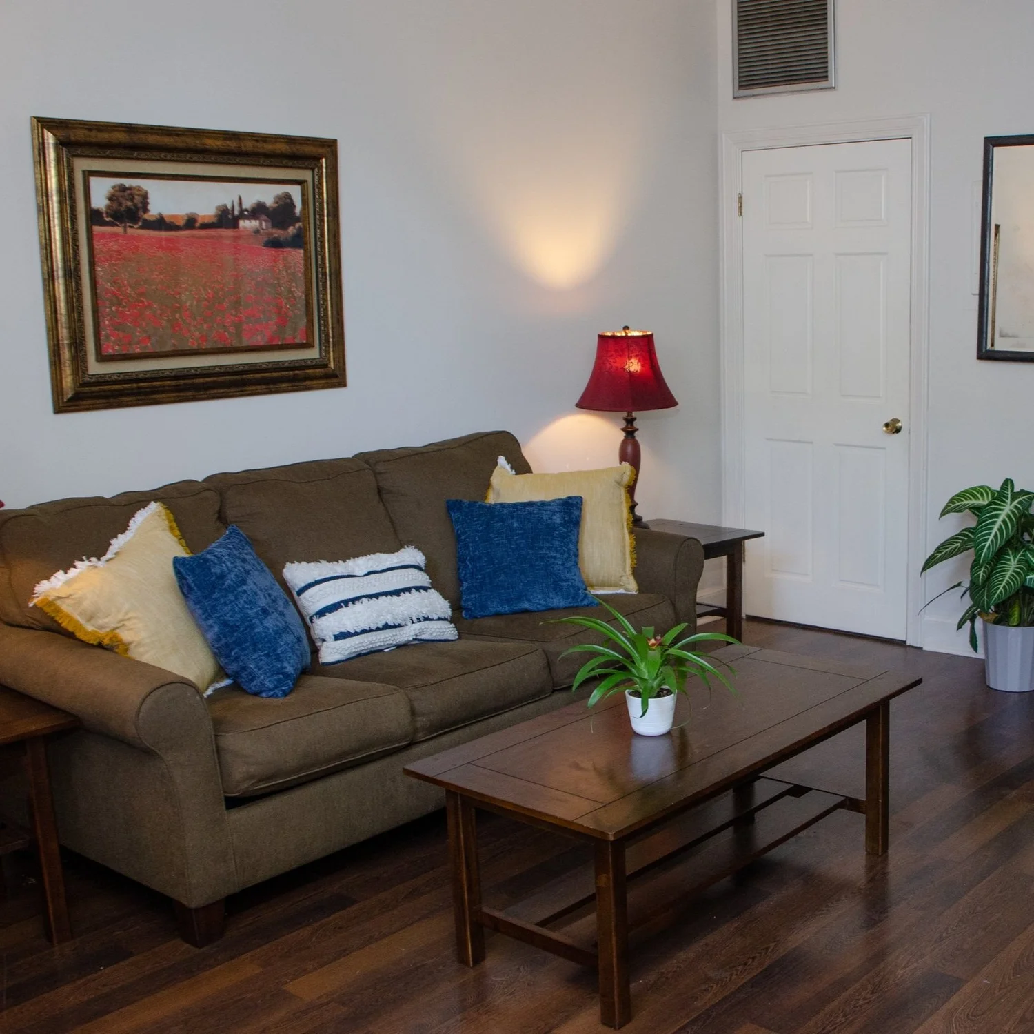 Reserve Your Room — Welcome to Jean Lafitte House