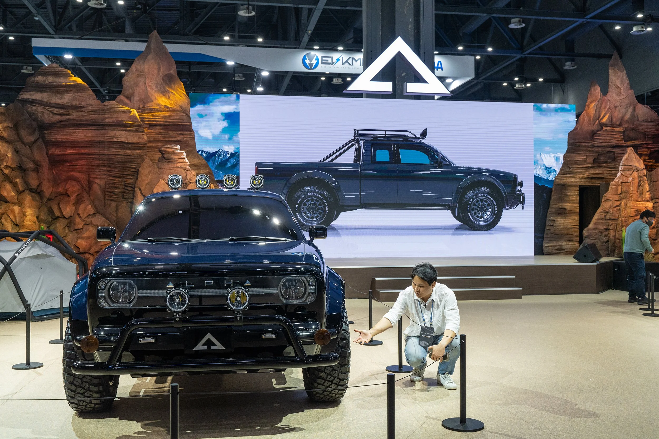 Alpha Motor — Wolf and Wolf Plus Truck Exhibition