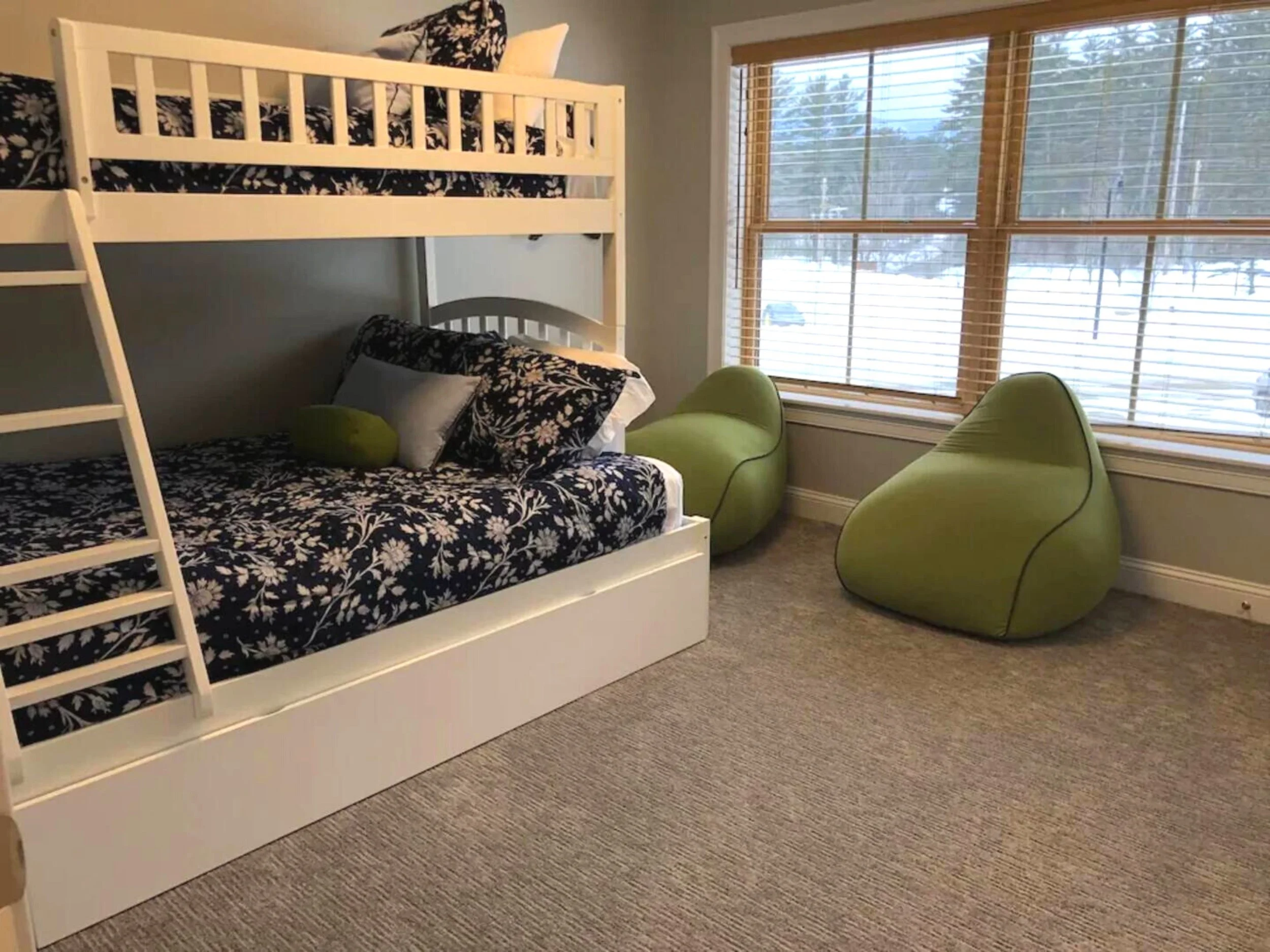 Seasonal Rentals | Discover Cozy Seasonal Stays Today — Cranmore ...