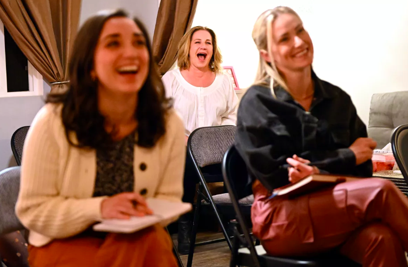 Pretty Funny Women Stand Up Comedy Writing & Performing for Women