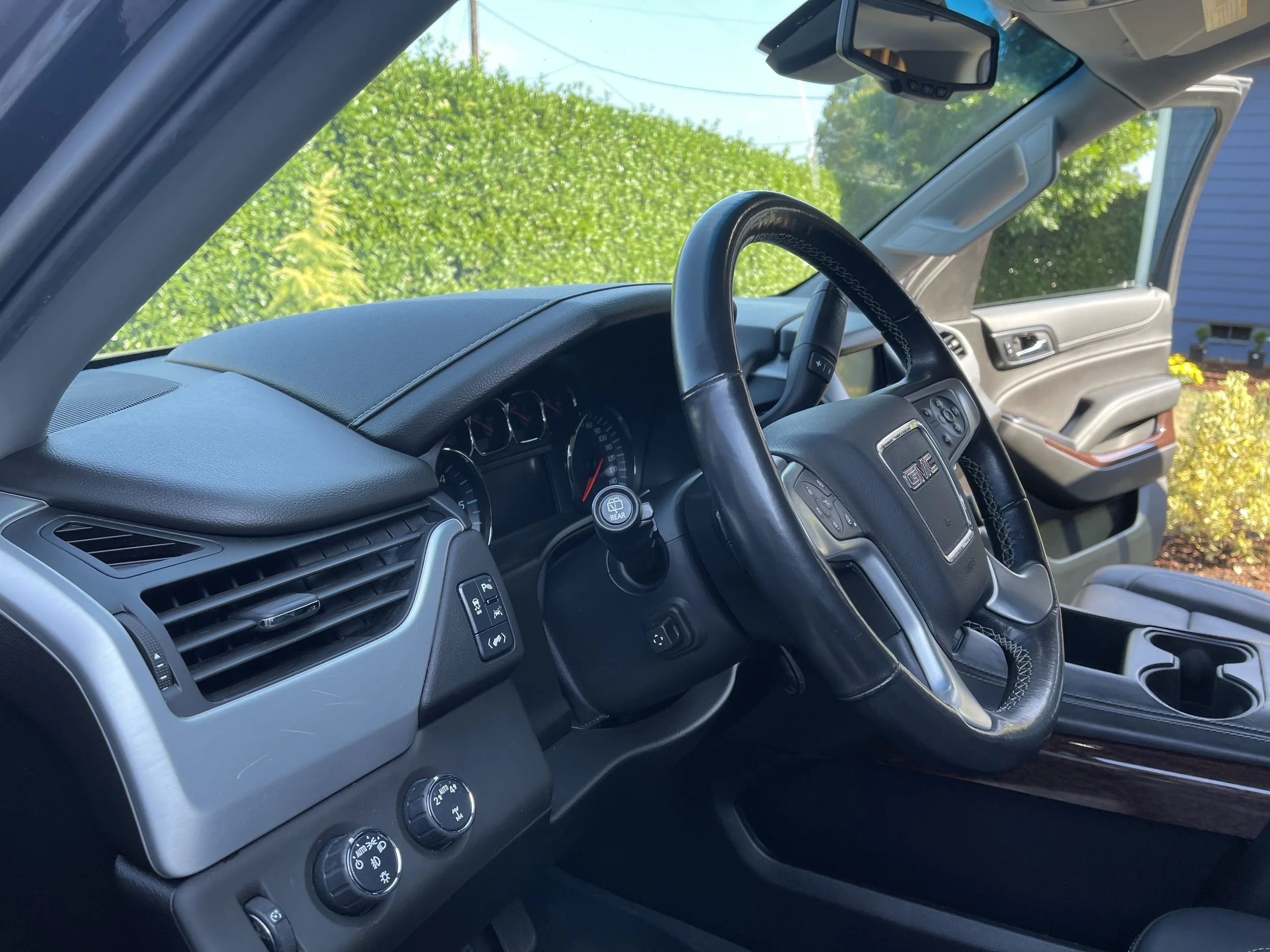 Auto detailing Portland Gallery | Squeegee — Squeegee