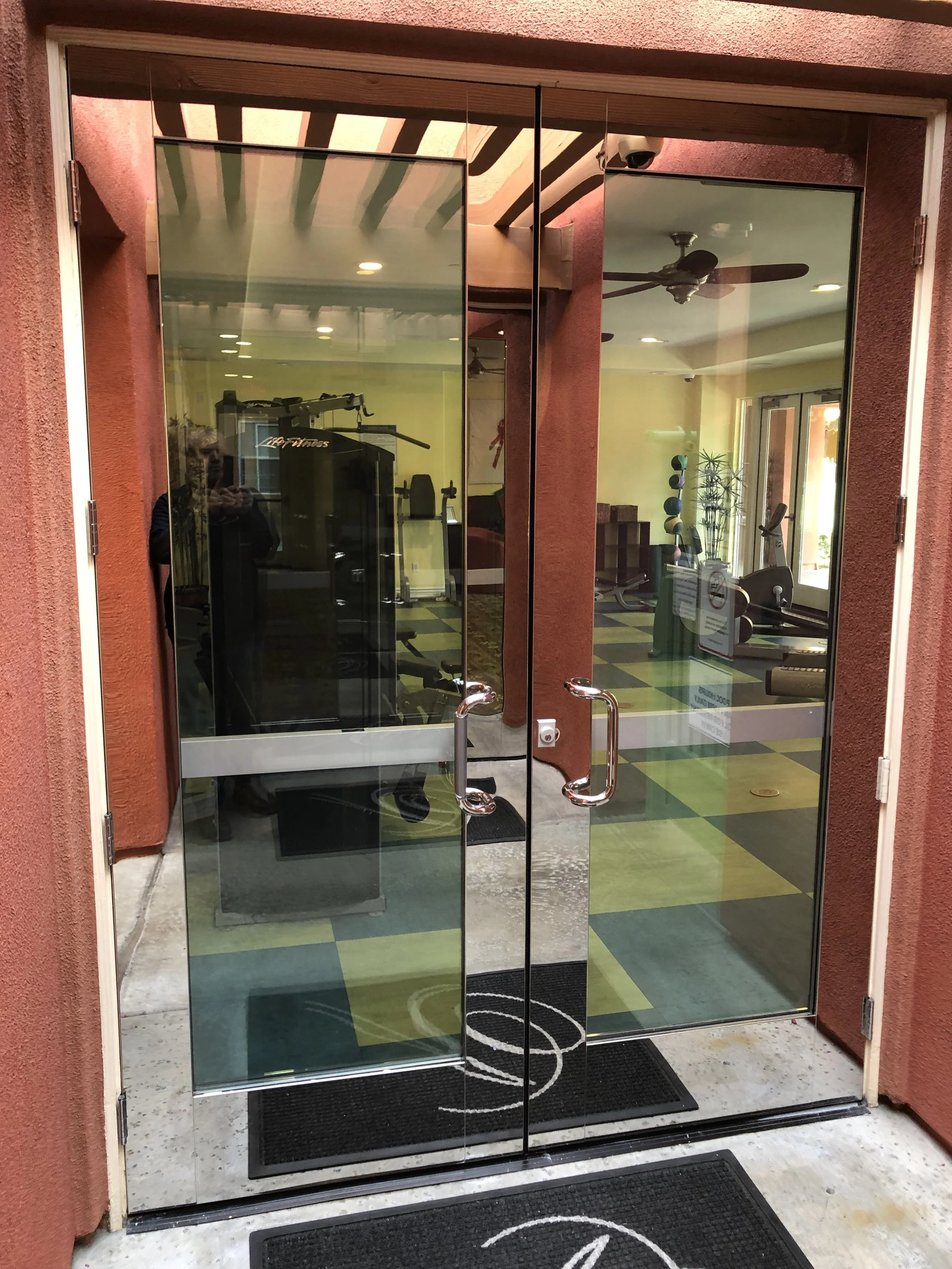 Montebello Glass & Mirror Co.-Store Front Window Glass
