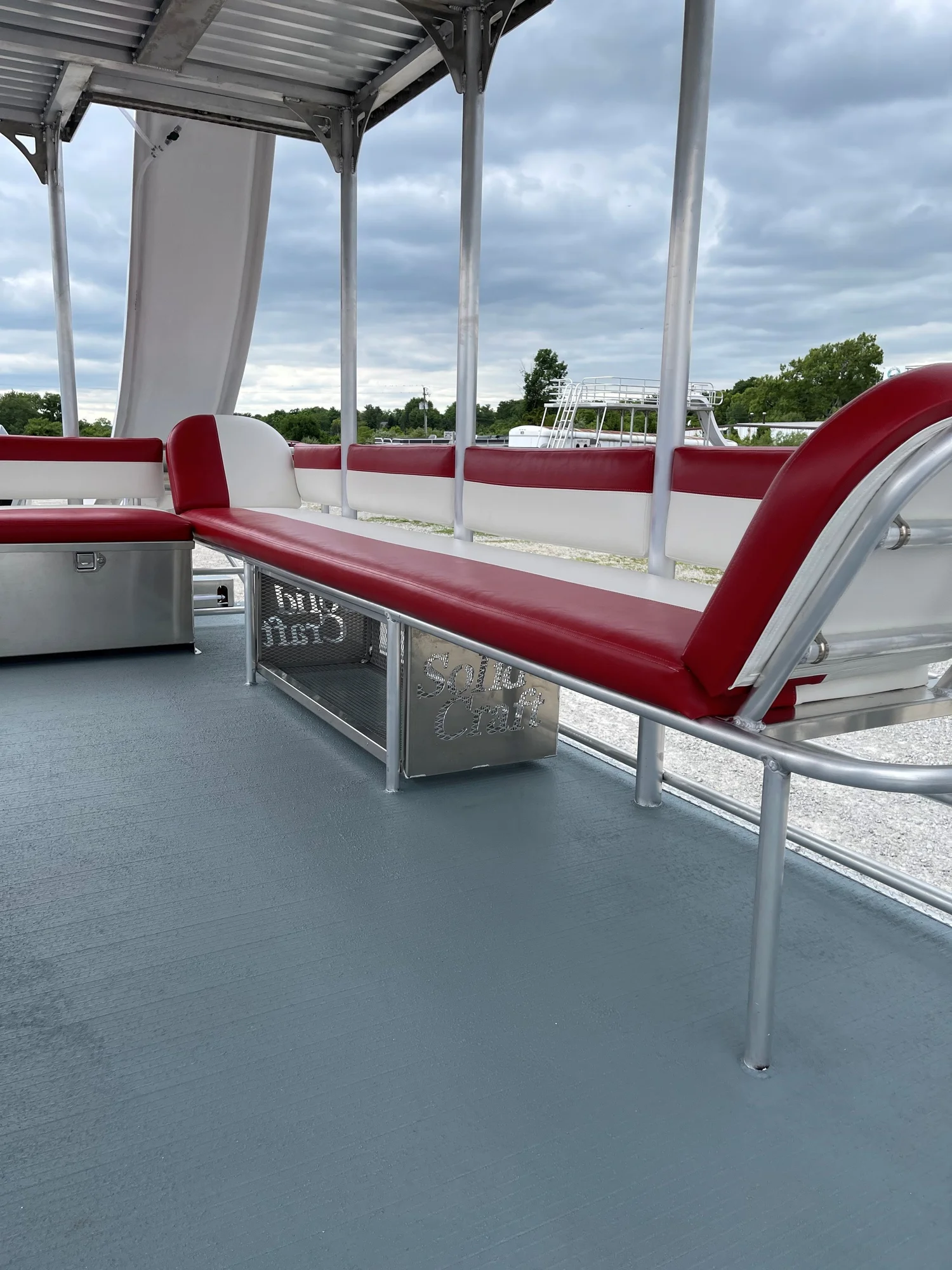 Pontoon Boats, COI Boats & Work Boats | Custom Aluminum Boats by SolidCraft — Solid Craft Boats Inc.