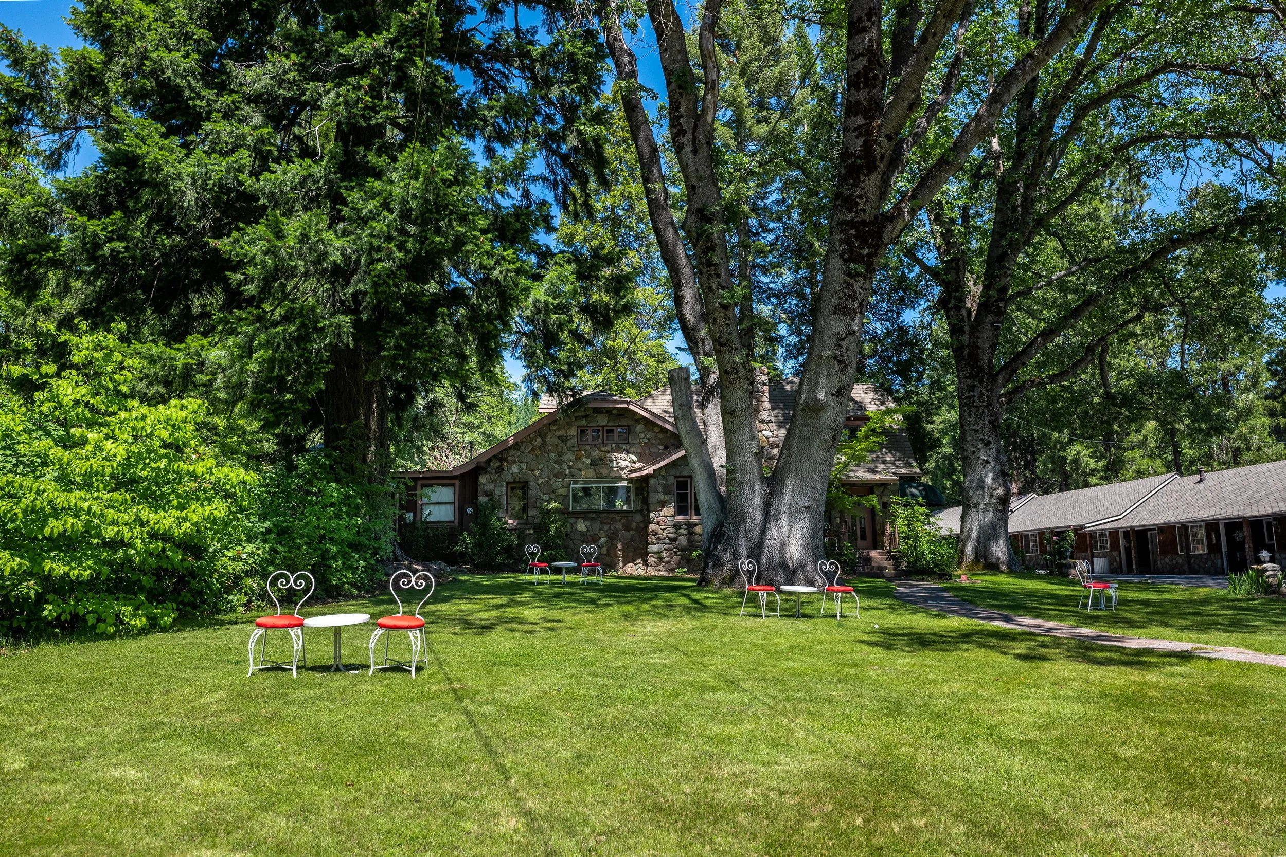 Strawberry Valley Inn