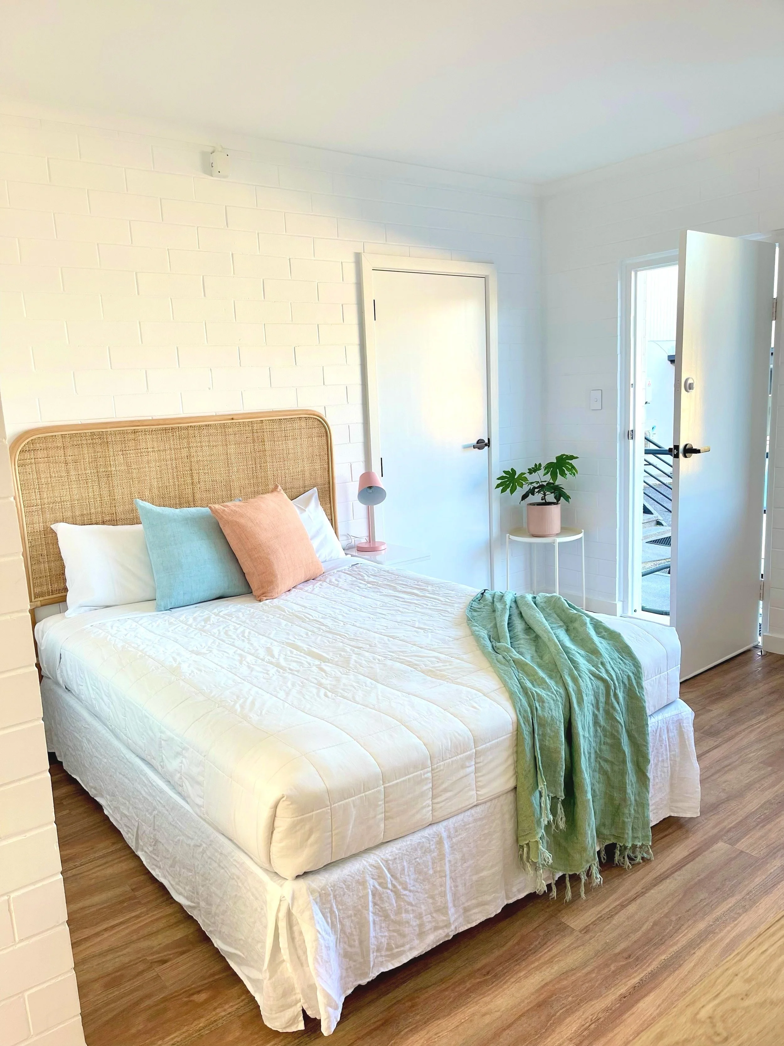 THE ROOMS — HARBOUR VIEW MOTEL