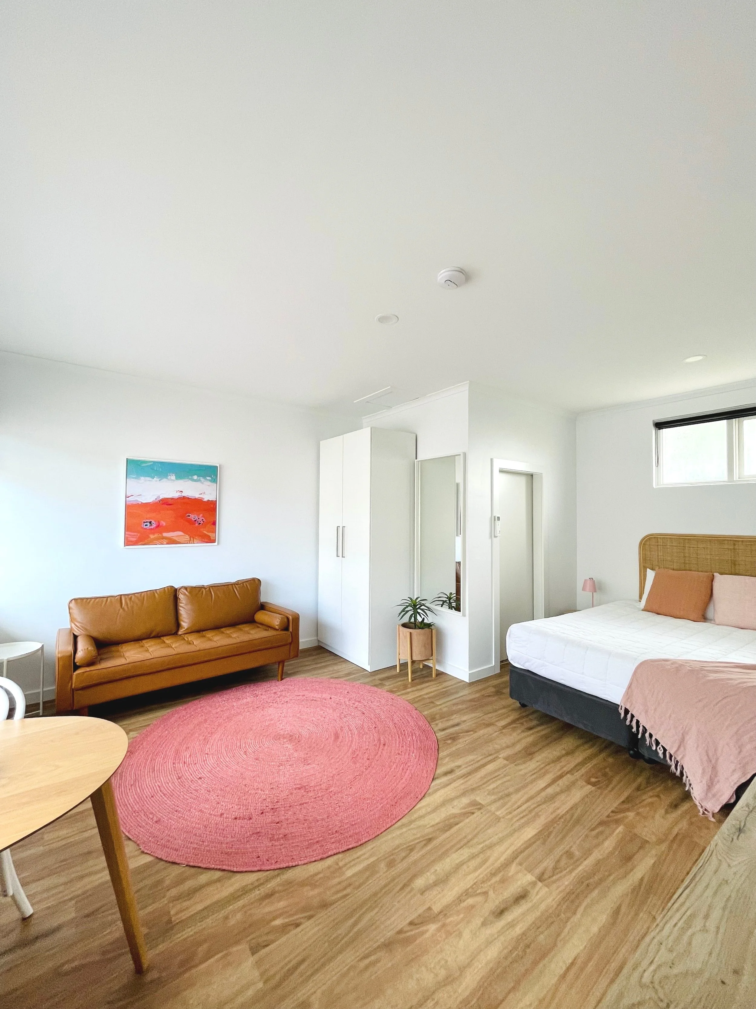 THE ROOMS — HARBOUR VIEW MOTEL