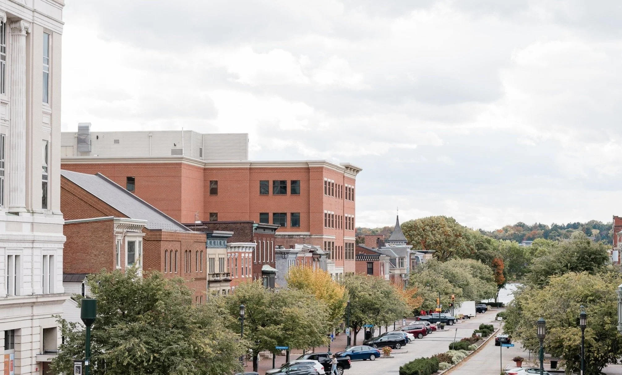 About Us — ECON partners inc.