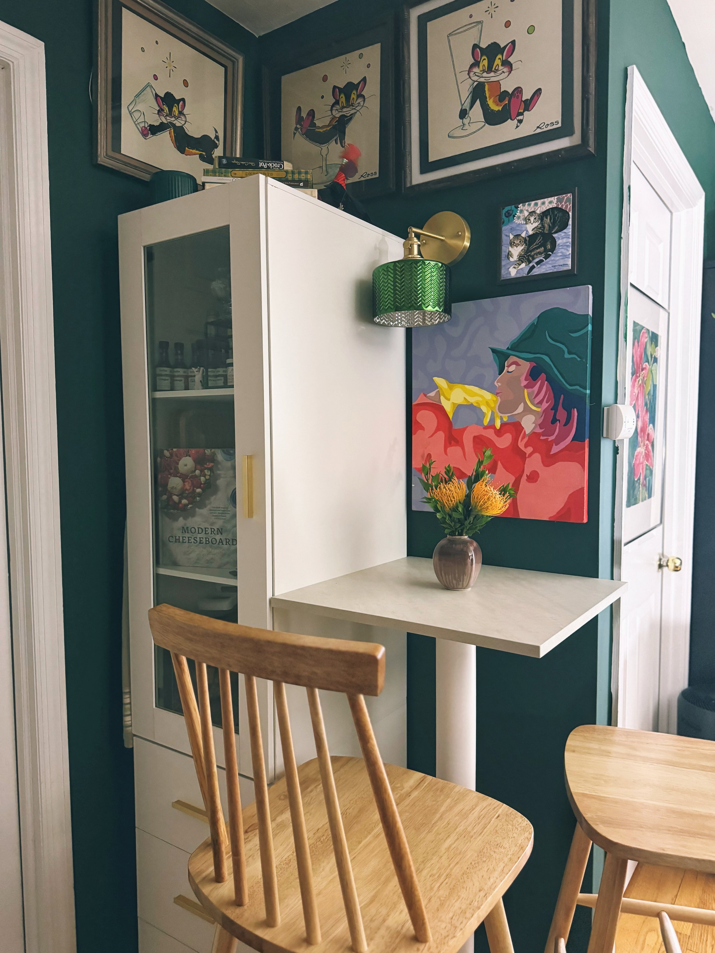 queens living room — RUTHIE TANE