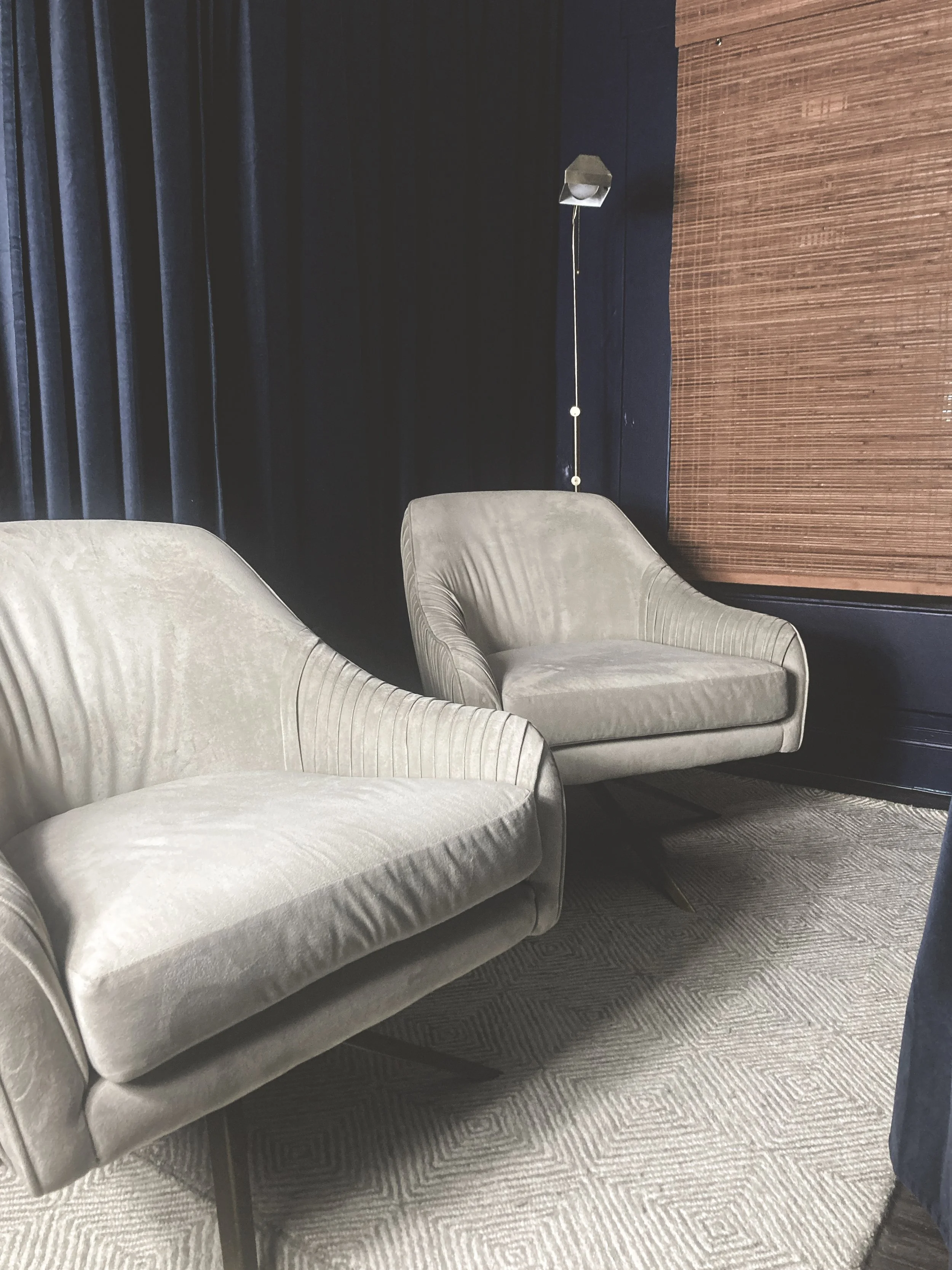 broadway dressing room suite — RUTHIE TANE