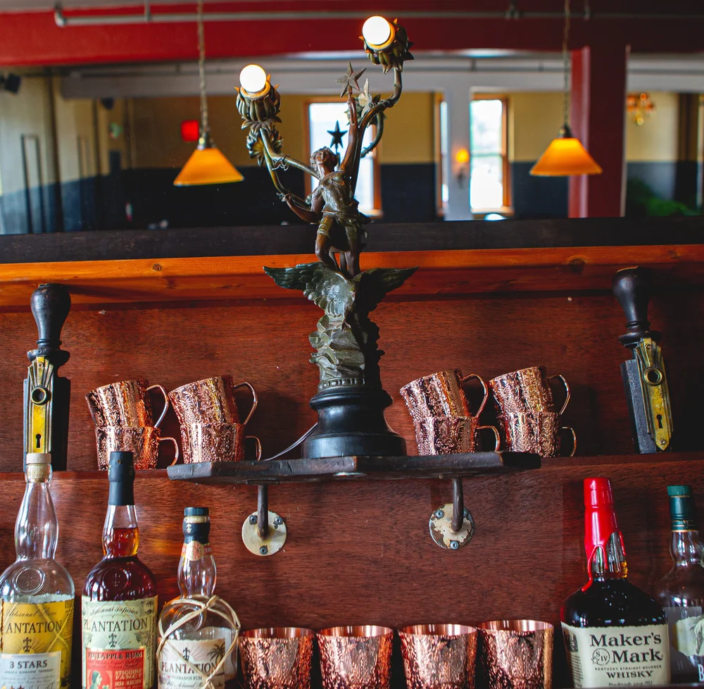 HIGH LIGHT LOUNGE — turn key supper club