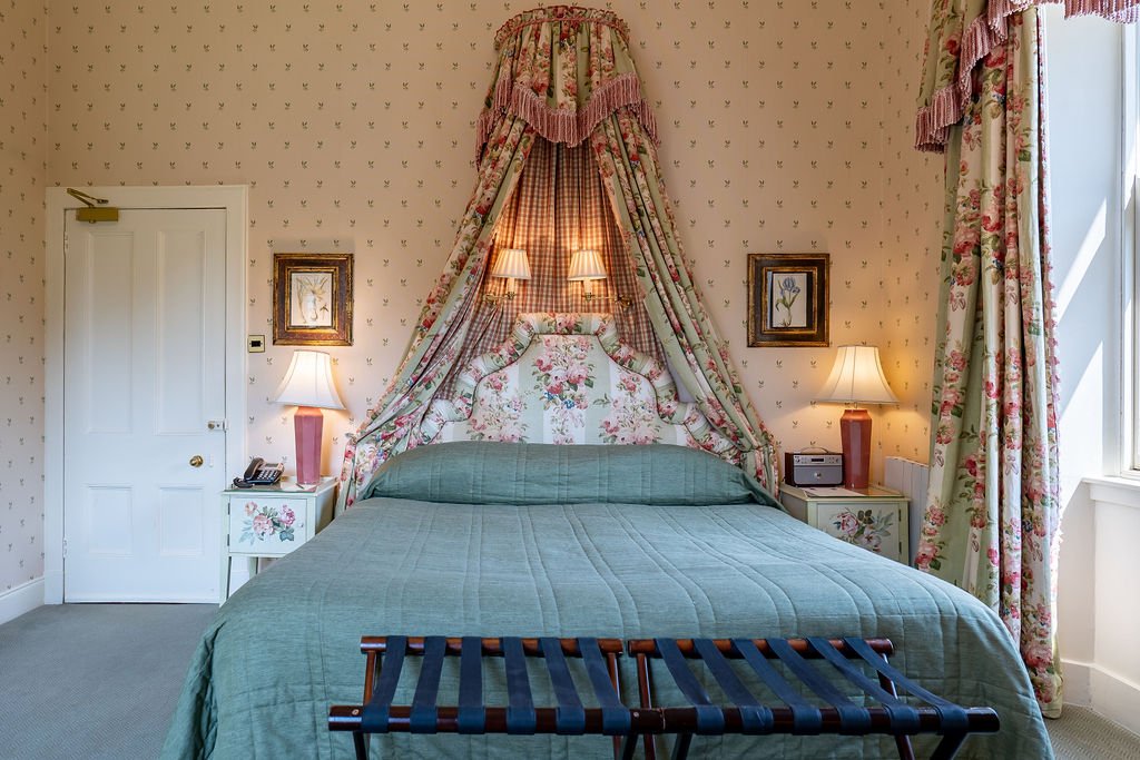 5 Star Castle Hotel Suites in Scottish Highlands | Inverlochy Castle ...