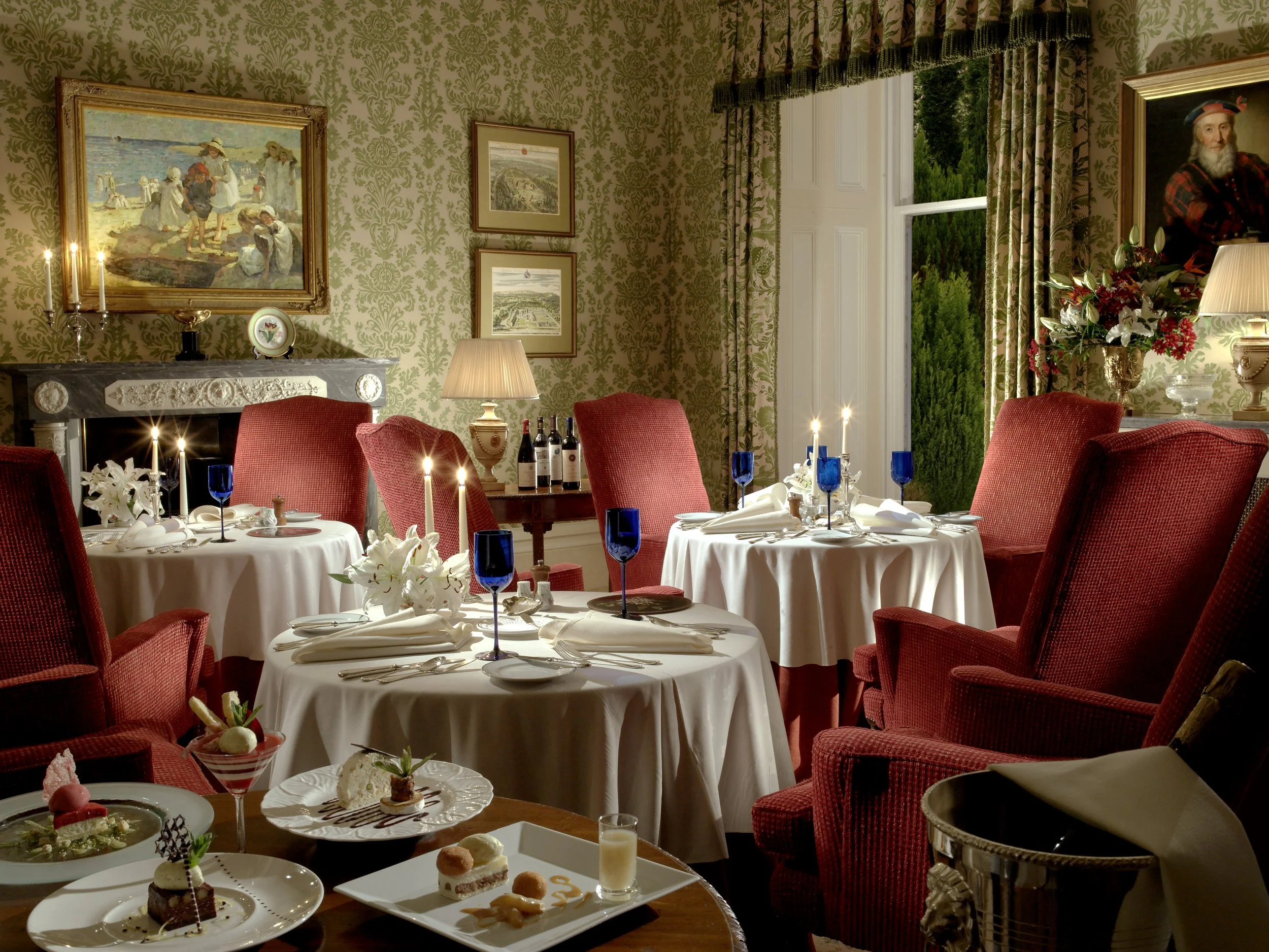 Luxury Dining & Places to Eat, Fort William | Inverlochy Castle ...