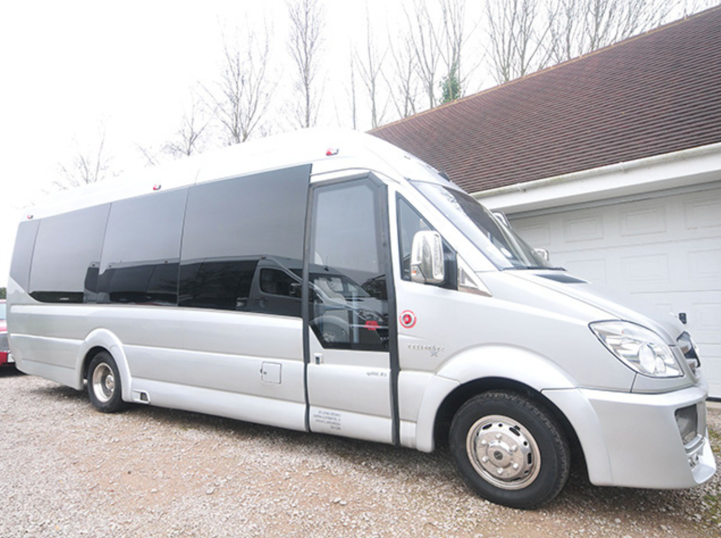 London 16 seater Party buses and limos available for hire — High ...