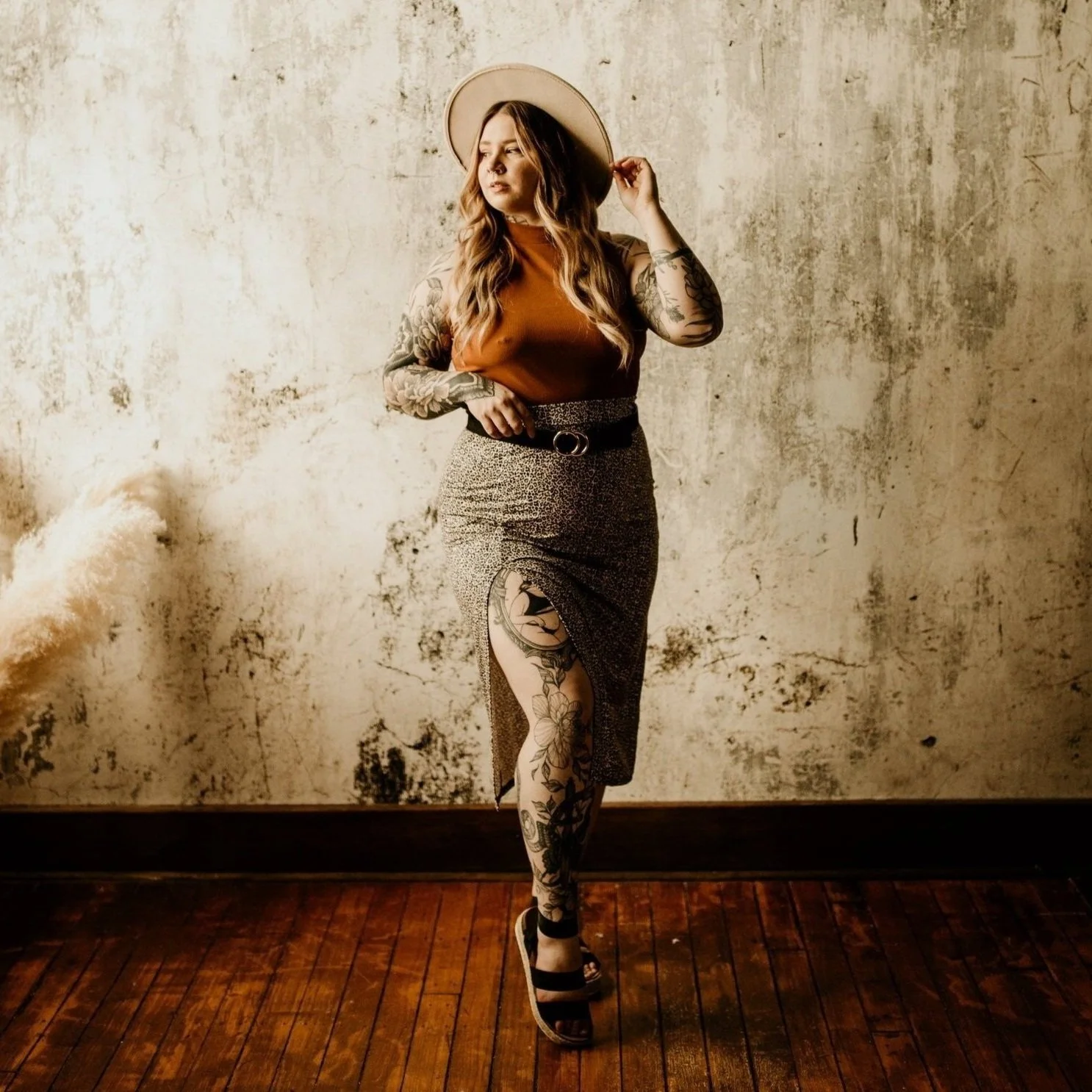 About | Downtown Fort Wayne Boudoir Studio | Radical Babe Studios