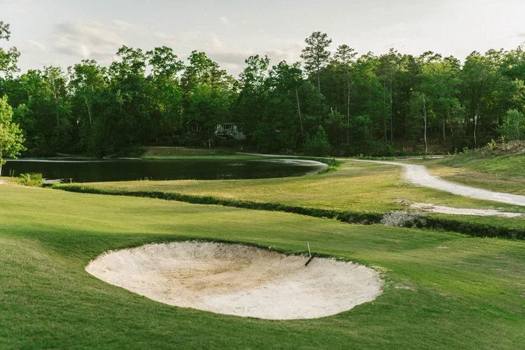 Best Golf Places Near Walhalla SC | 9 & 18 Holes Golf Courses | Windsor ...